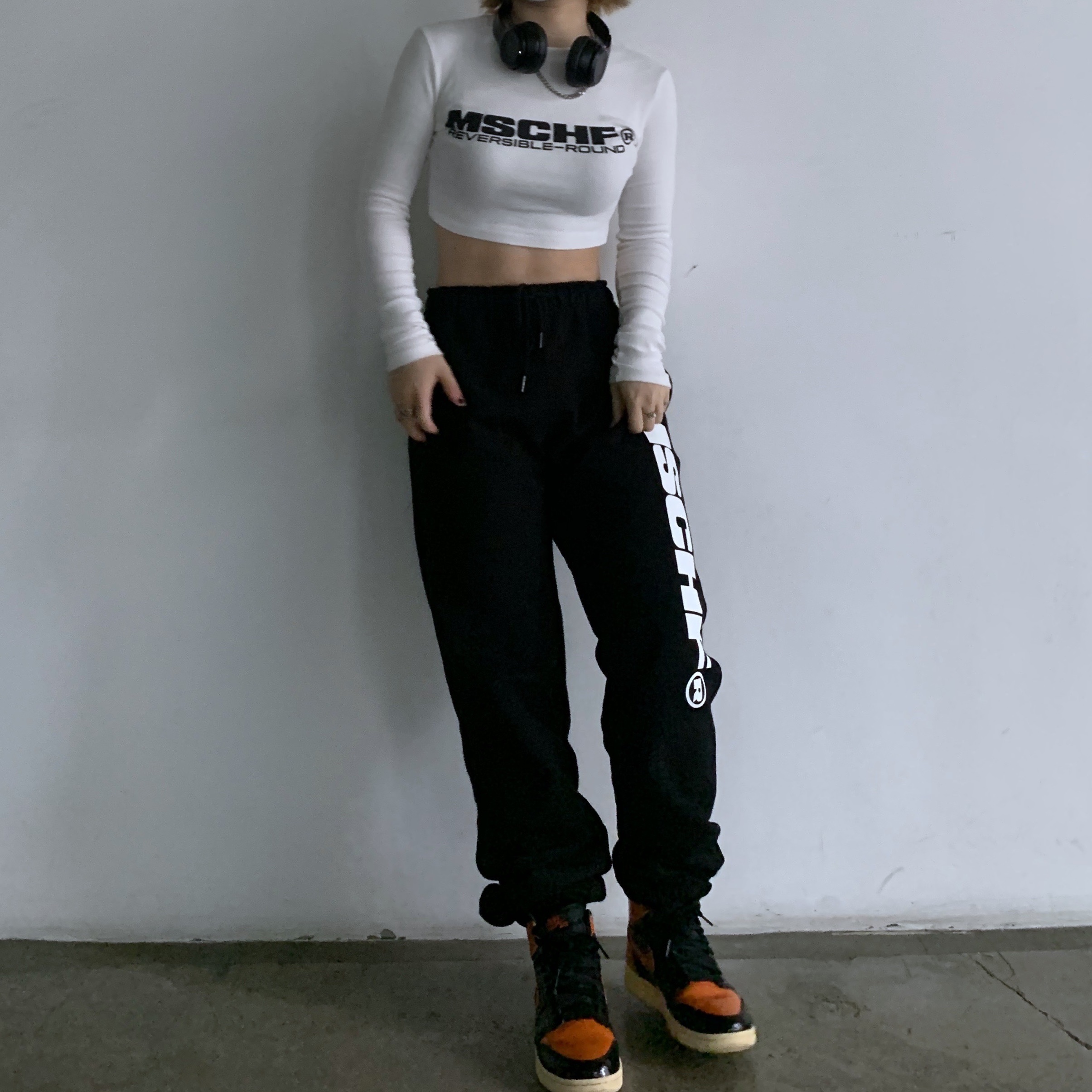 현서 (@axh__xs__) 님의 게시물 | KREAM