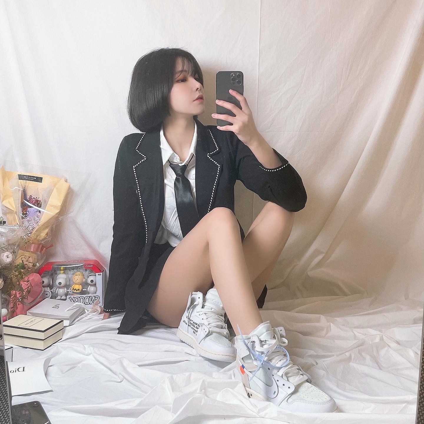 임채원 (@chaewon) 님의 게시물 | KREAM