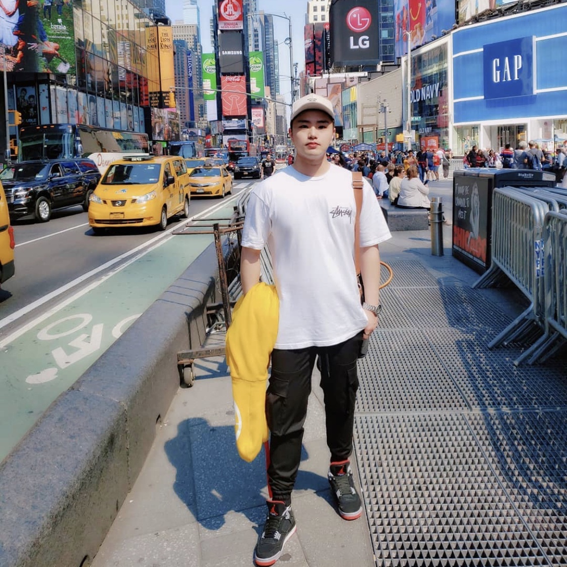 @oh_honey.ry... (@oh_honey.ryan) 님의 게시물 | KREAM