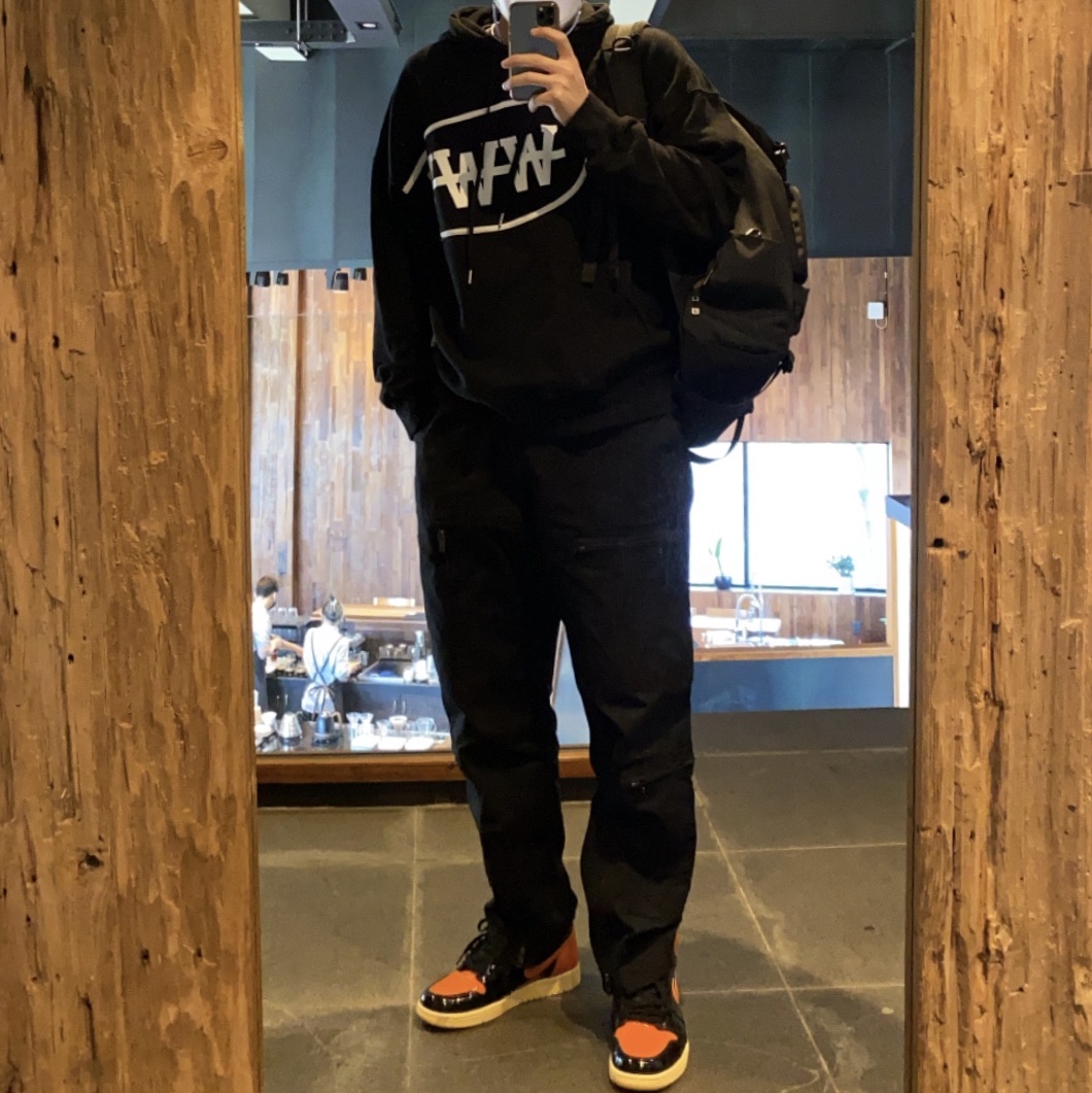 백동윤 (@ddong_yun__) 님의 게시물 | KREAM