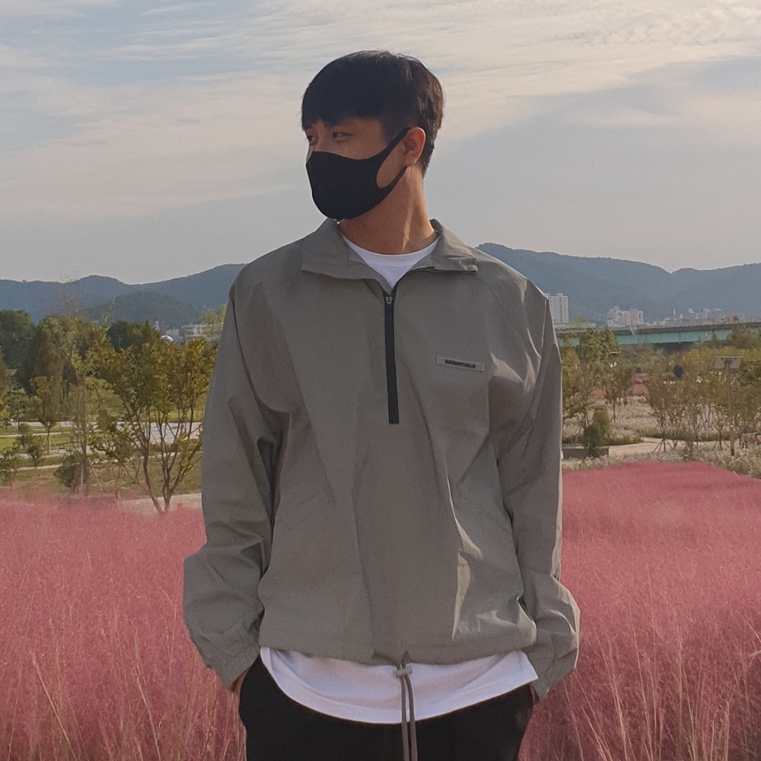 꺼낸다 (@k1m_0j) 님의 게시물 | KREAM