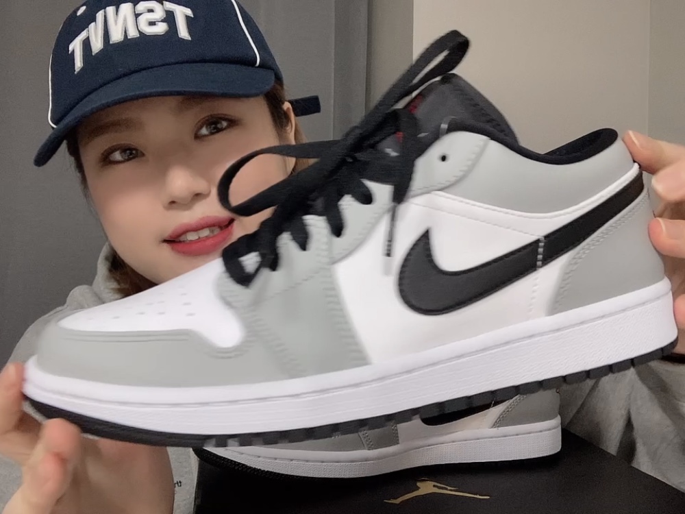 시씨 (@si___ssi) 님의 게시물 | KREAM