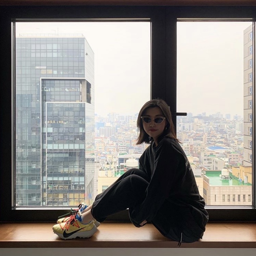 앵미 (@00kay) 님의 게시물 | KREAM