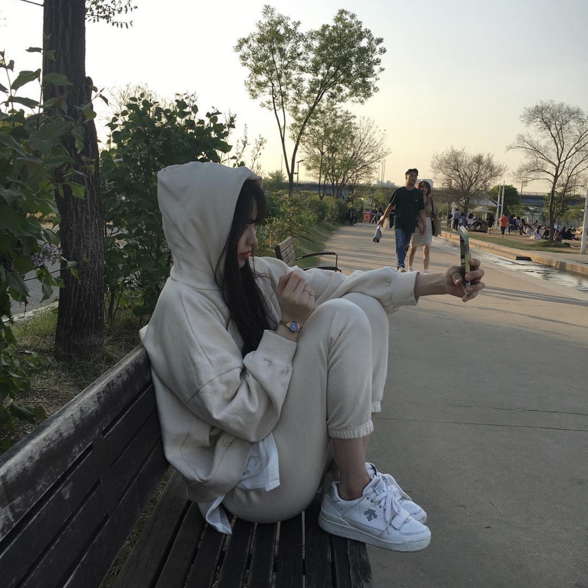 (@1.228km) 님의 게시물 | KREAM