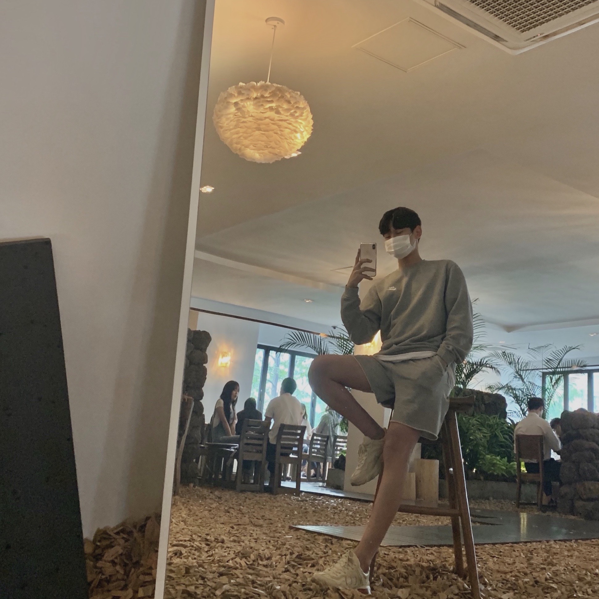 윤 (@_tyournsy_) 님의 게시물 | KREAM