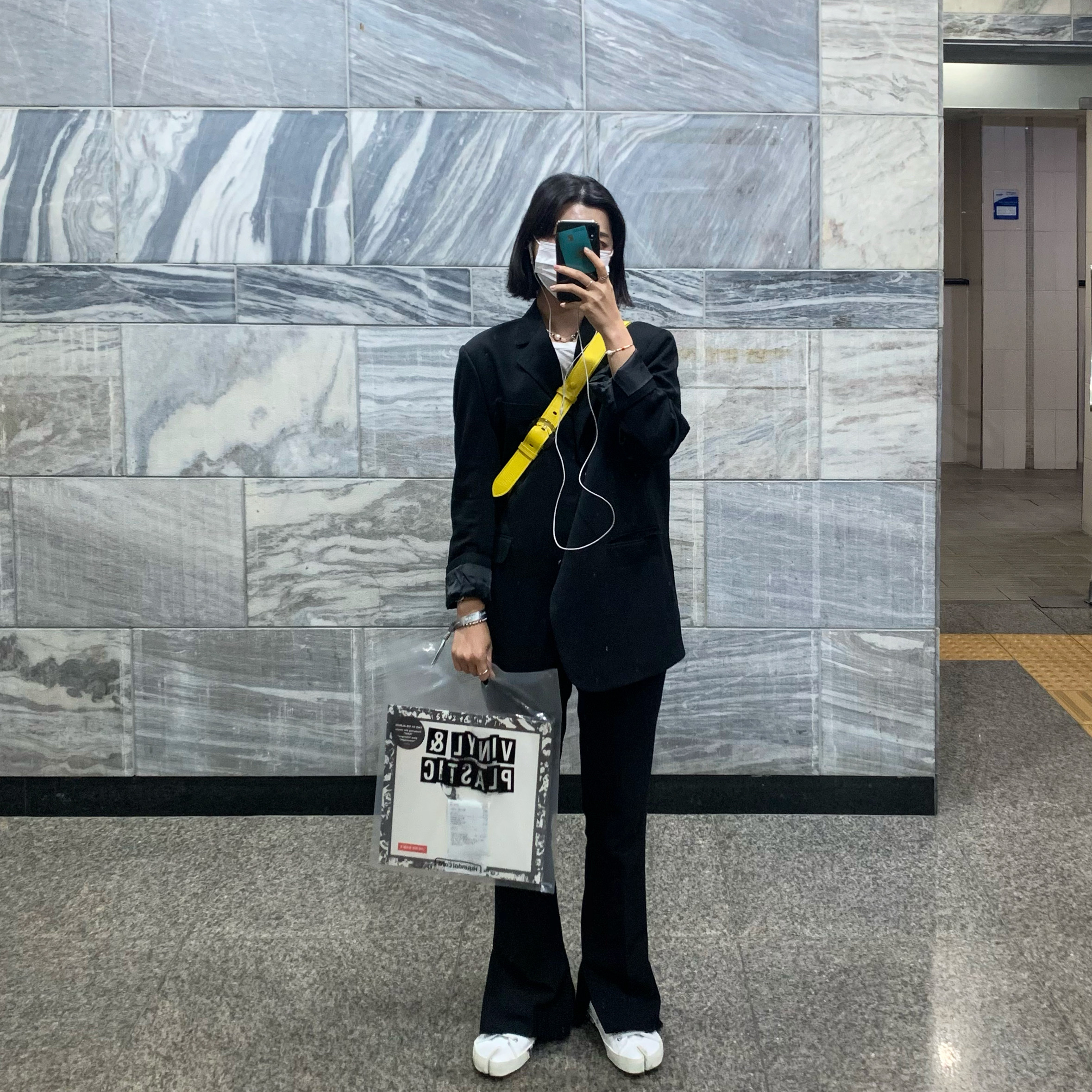 앵미 (@00kay) 님의 게시물 | KREAM