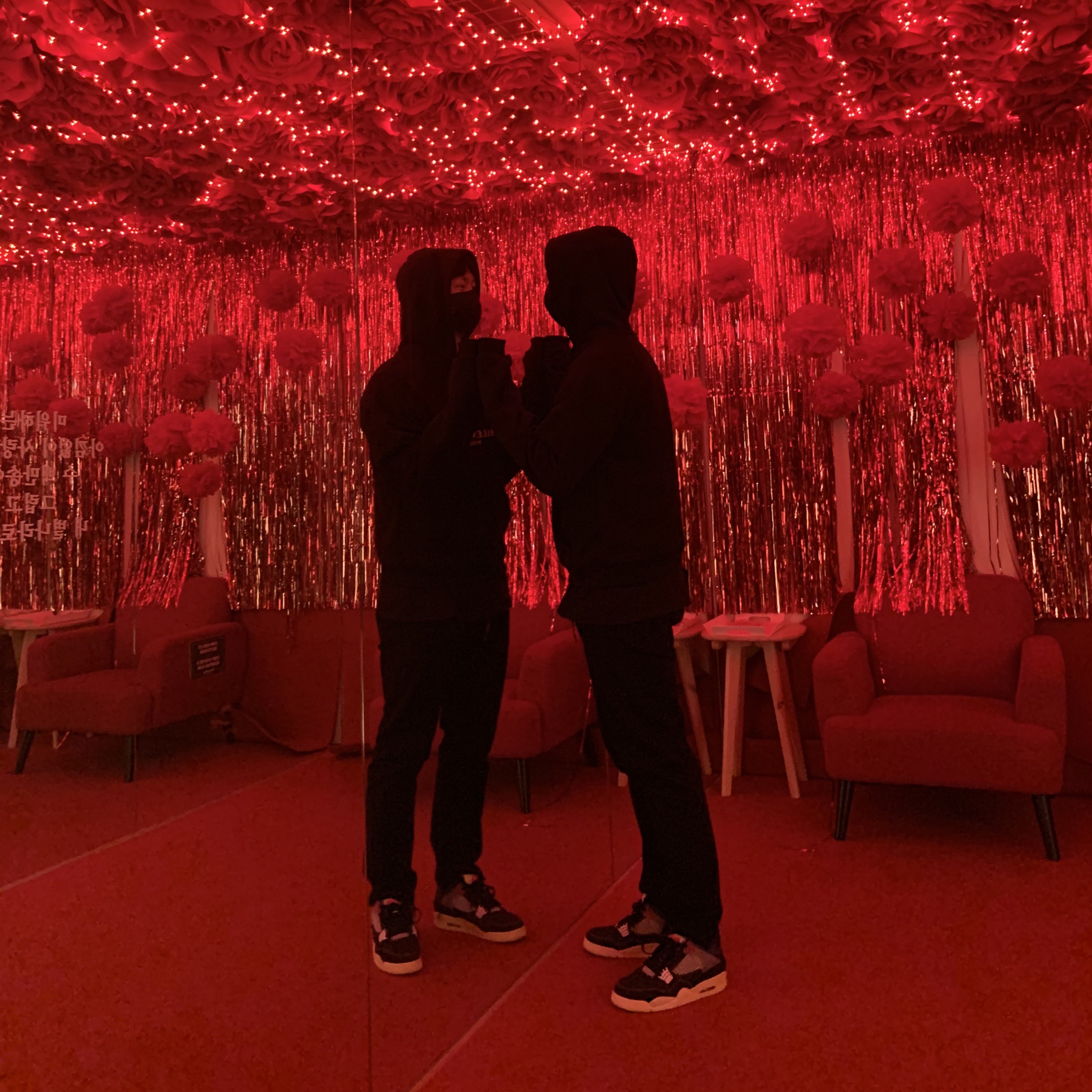 우팔 (@wooo8) 님의 게시물 | KREAM