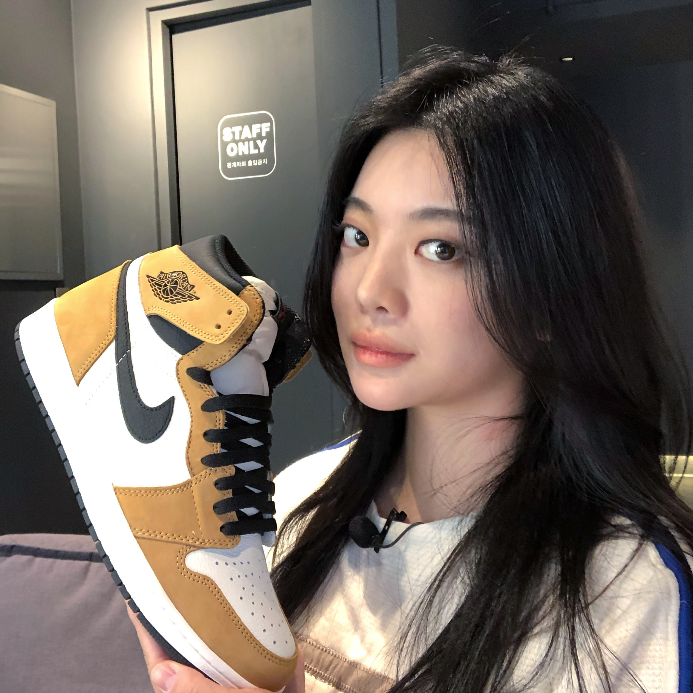 도란 (@doran) 님의 게시물 | KREAM