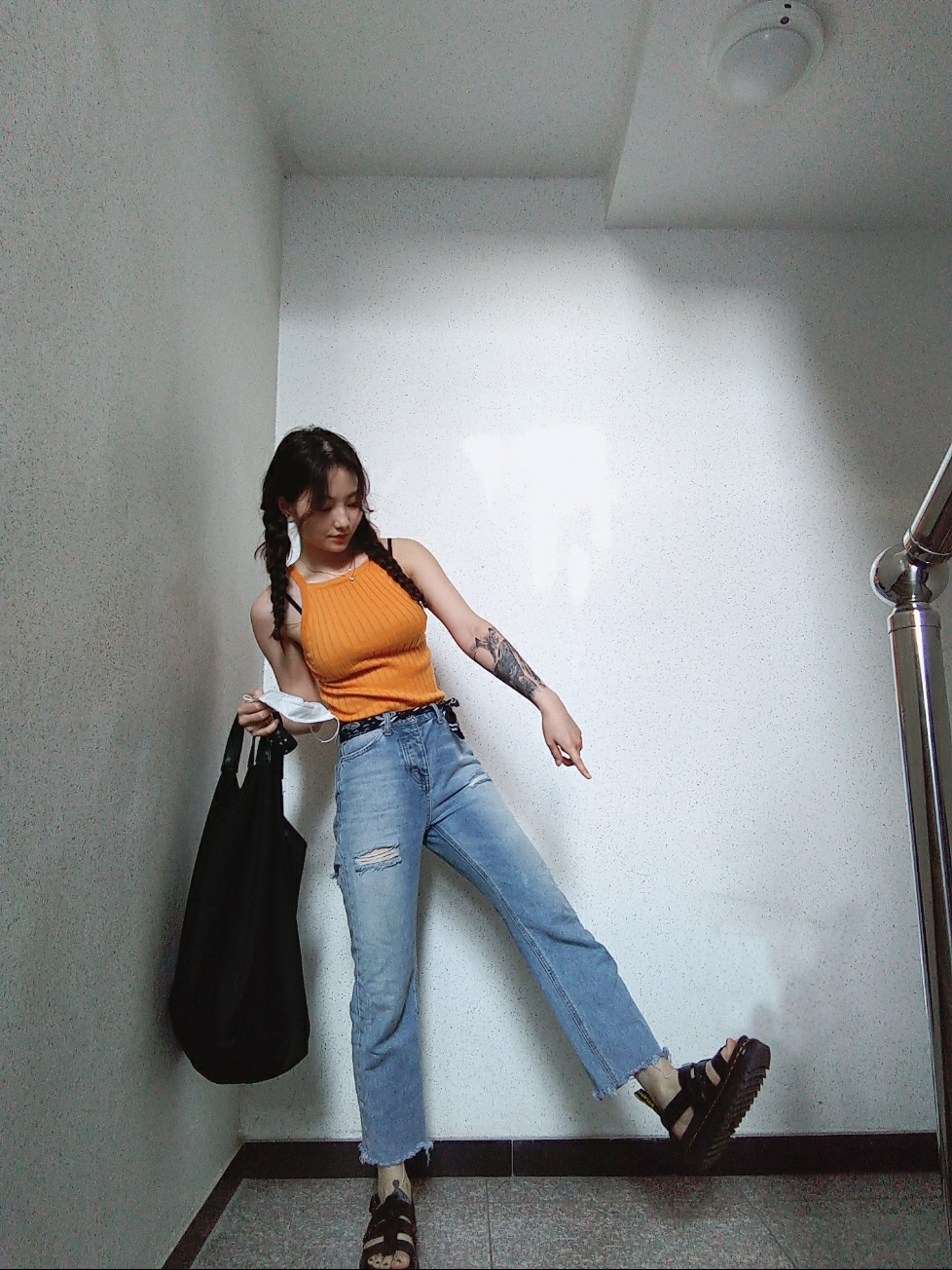 덕구 (@ducku) 님의 게시물 | KREAM