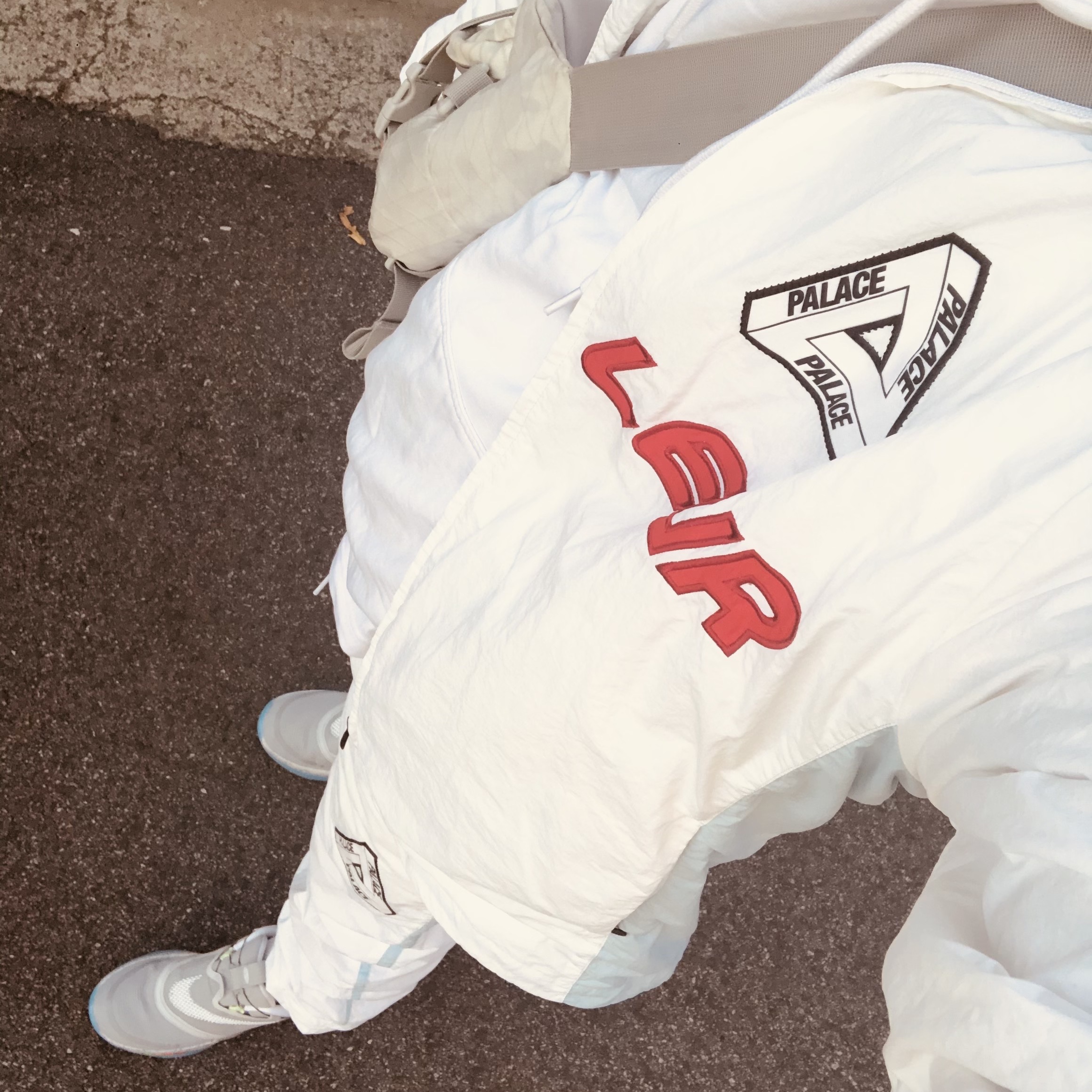 토라🐯 (@tora_) 님의 게시물 | KREAM