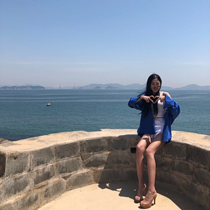 😶 (@s9._.5y) 님의 게시물 | KREAM