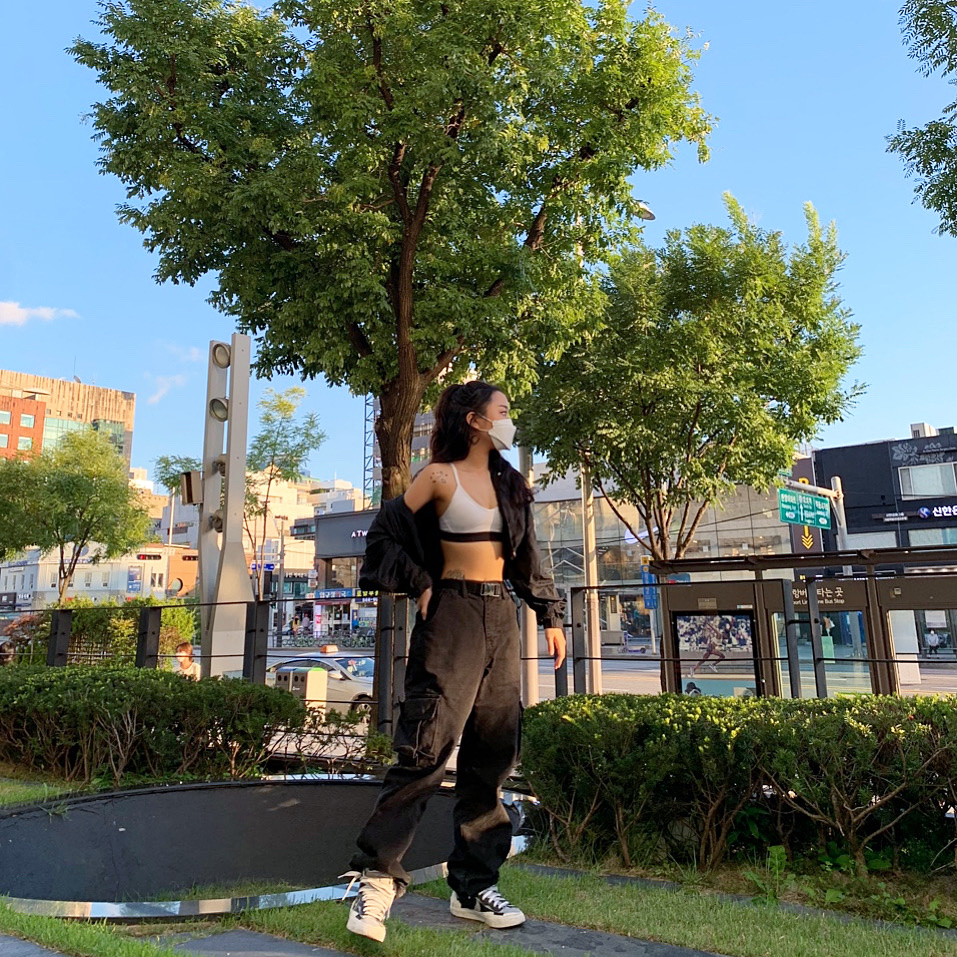 (@zzzzi.x_x) 님의 게시물 | KREAM