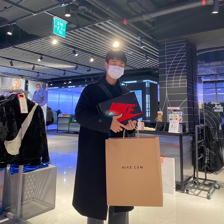 이규인 (@gyuuu_2n) 님의 게시물 | KREAM