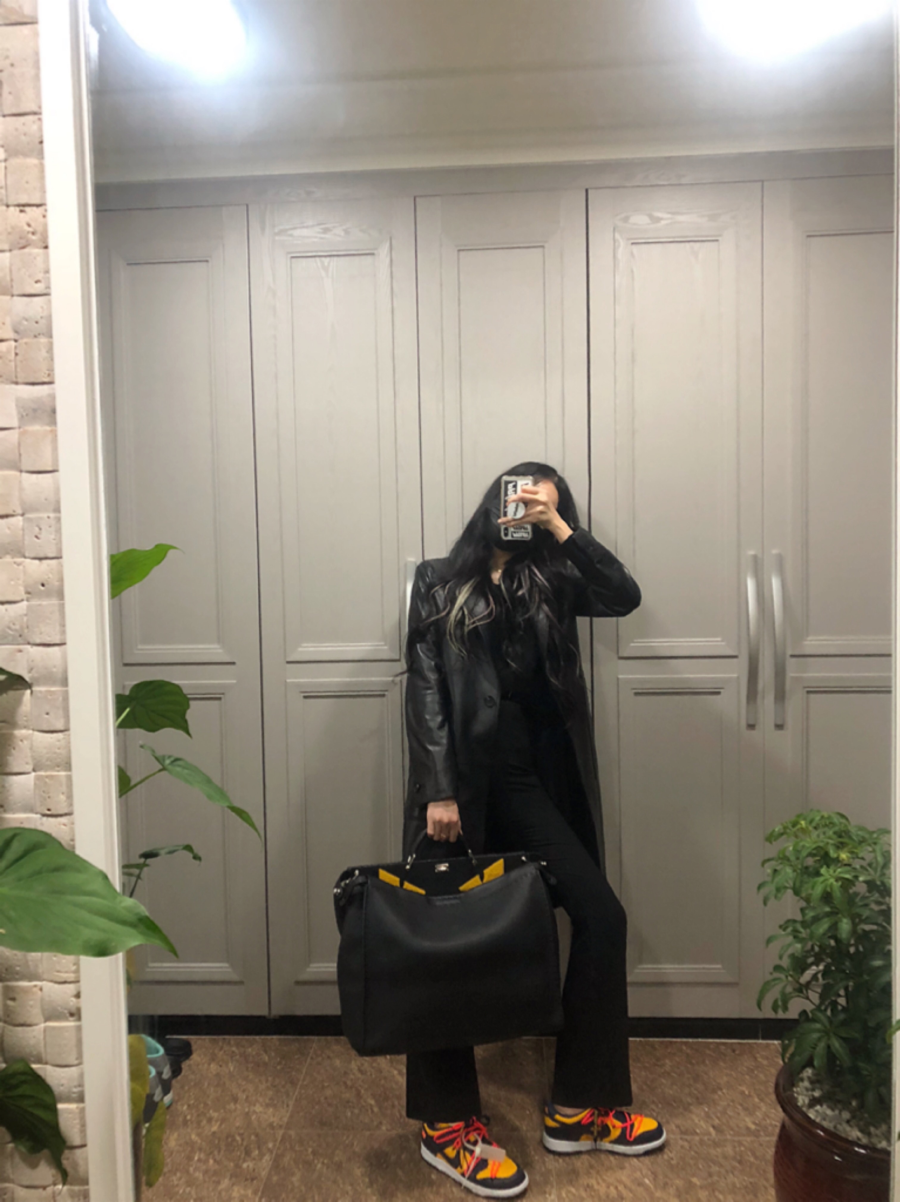 😶 (@s9._.5y) 님의 게시물 | KREAM