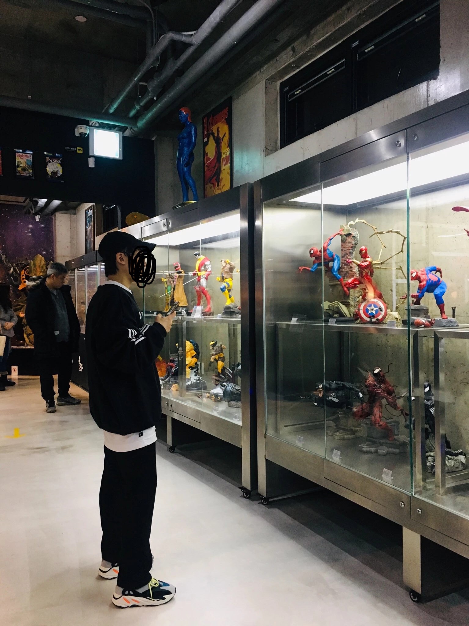 ️건지 (@conchoco) 님의 게시물 | KREAM