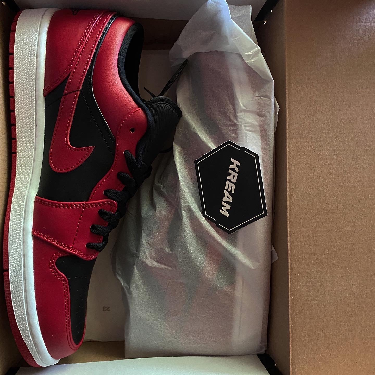 김창헌 (@badbabyloooo) 님의 게시물 | KREAM