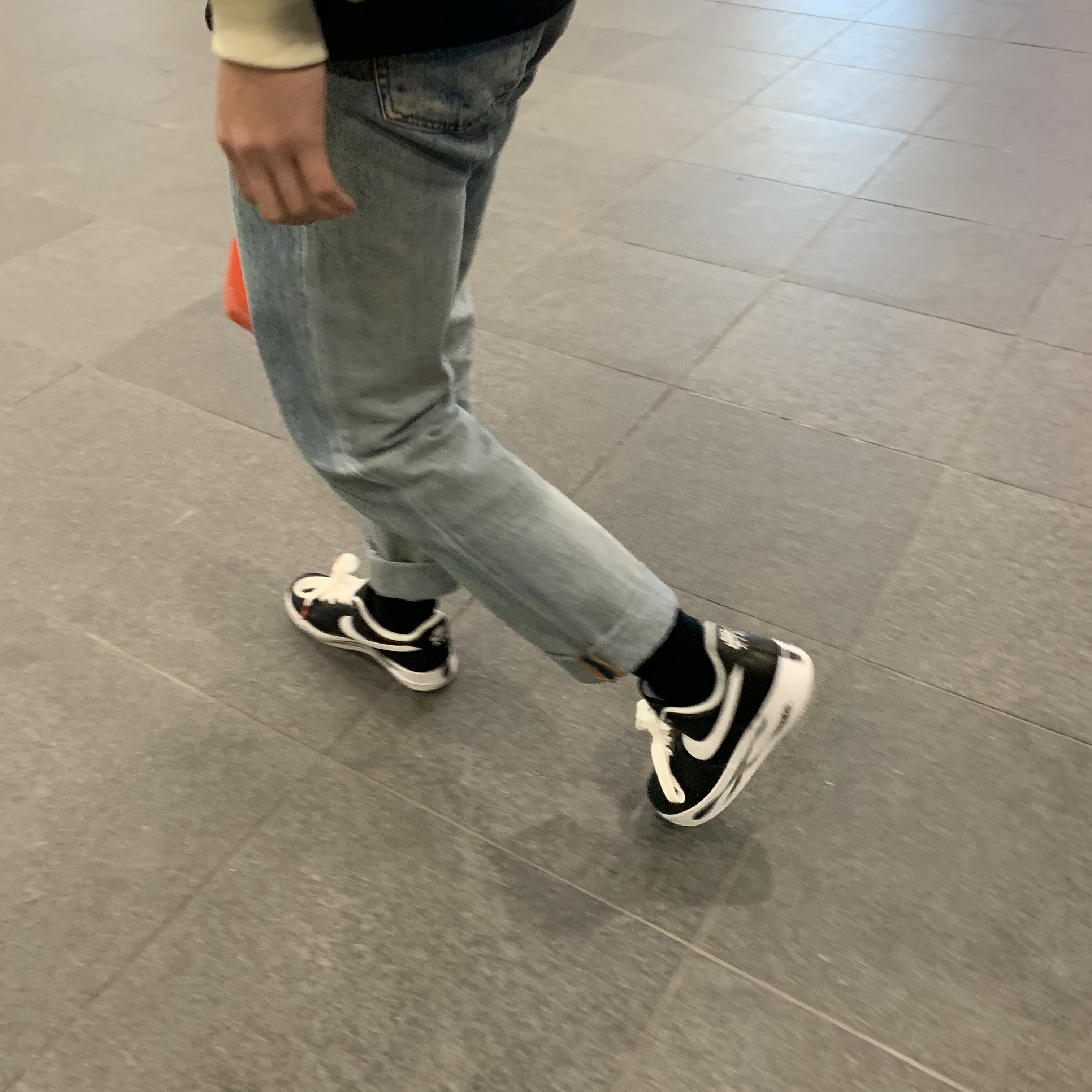 dlwlals52310 (@monovono) 님의 게시물 | KREAM