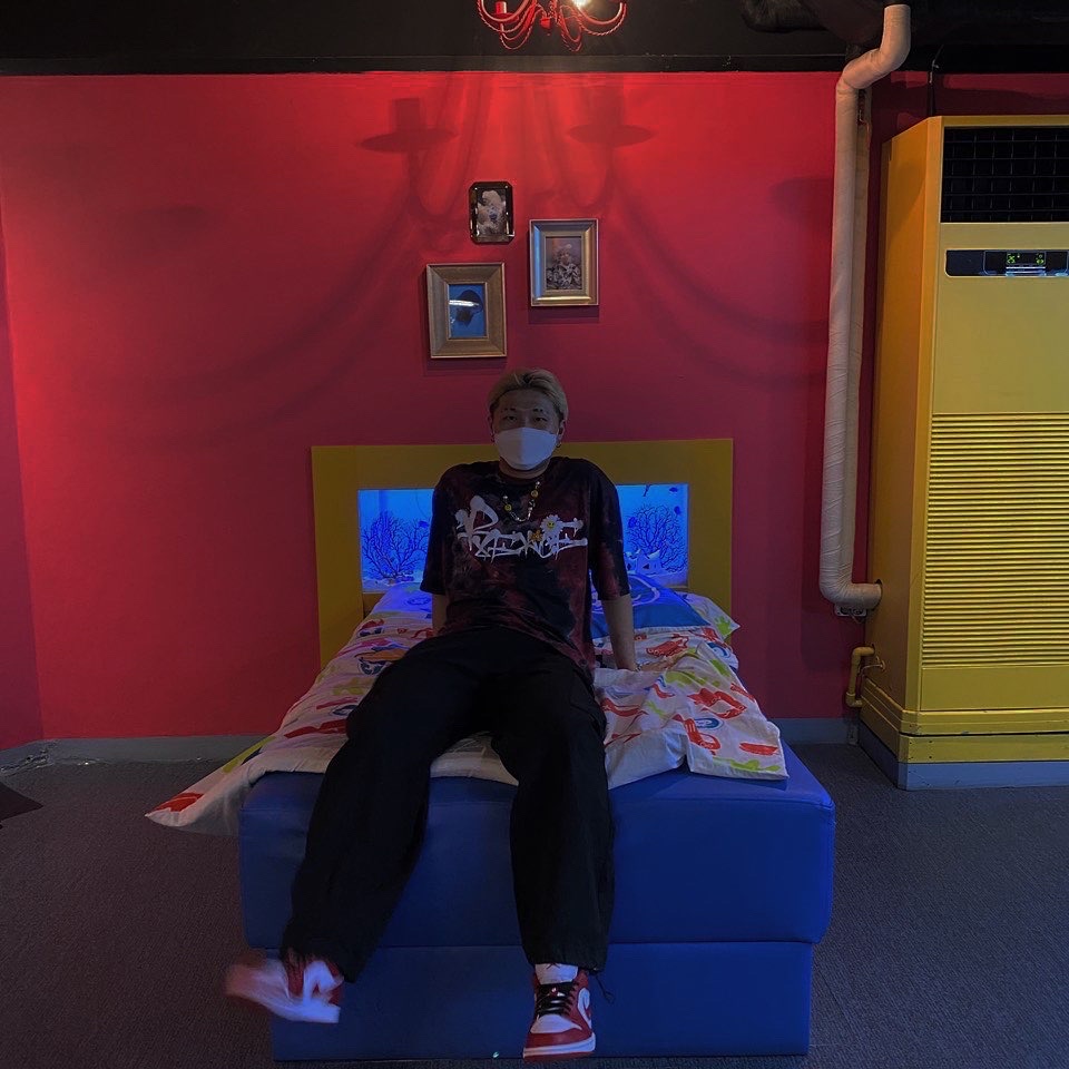 김창헌 (@badbabyloooo) 님의 게시물 | KREAM