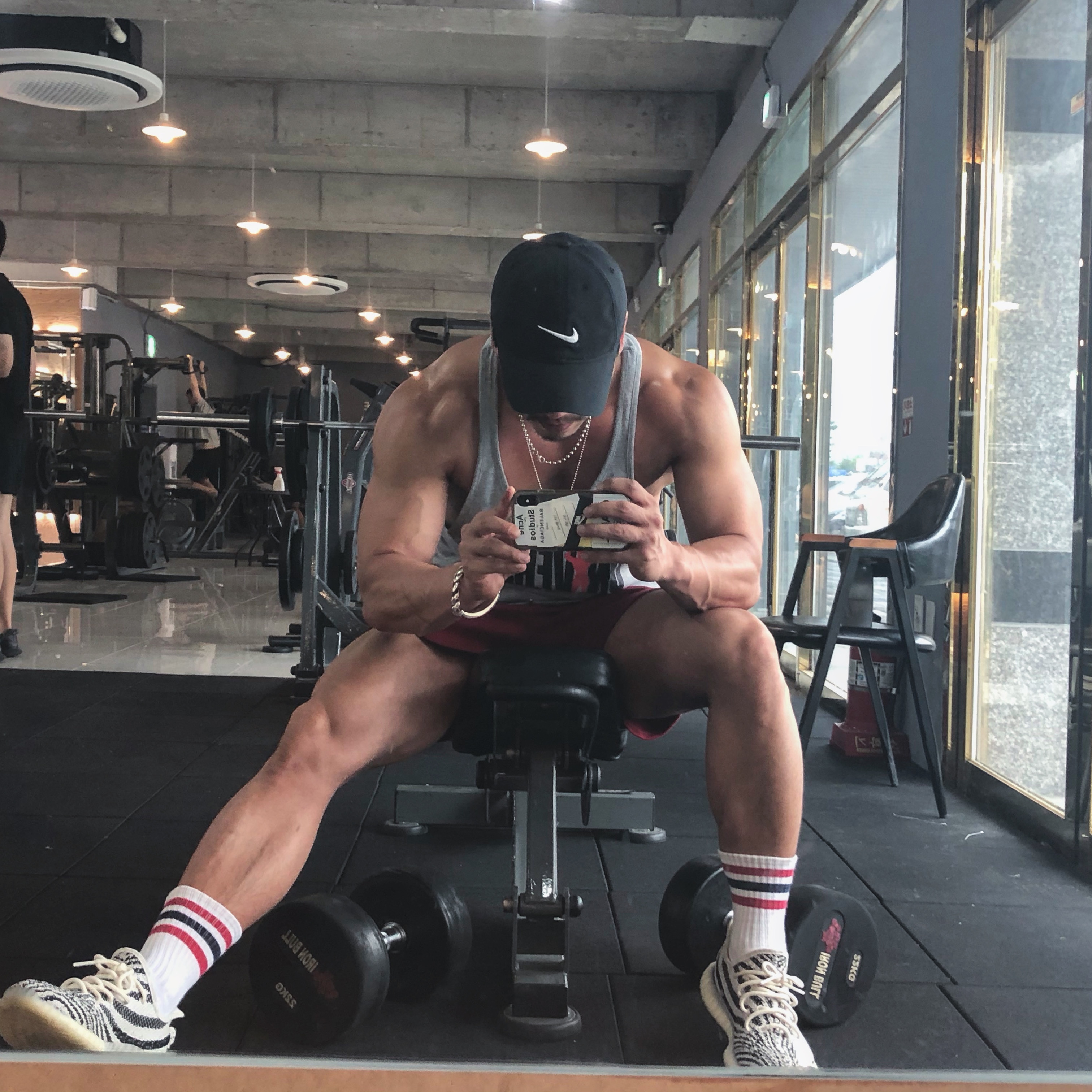 변브로 (@byunbro) 님의 게시물 | KREAM