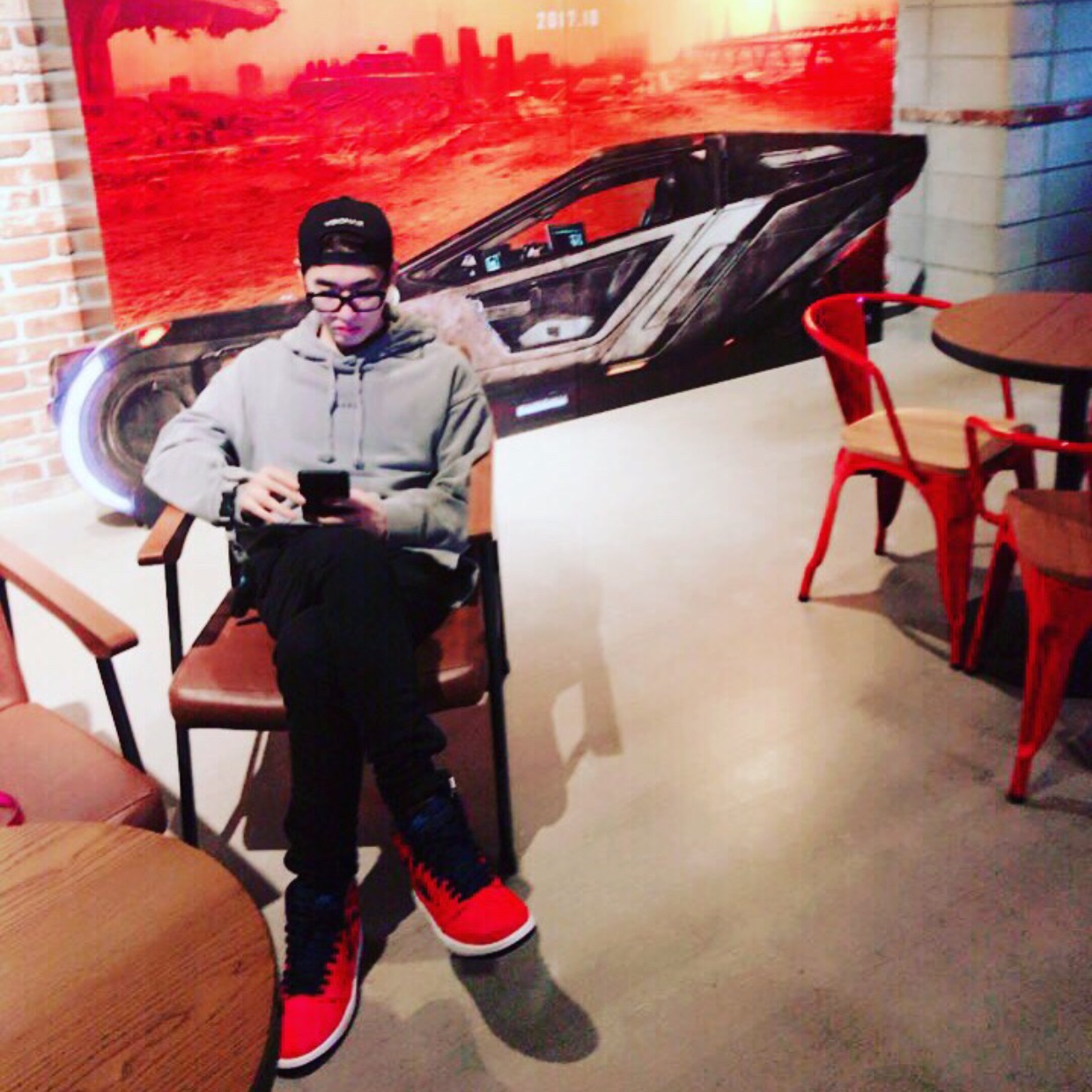 JG (@jg.hyeon) 님의 게시물 | KREAM