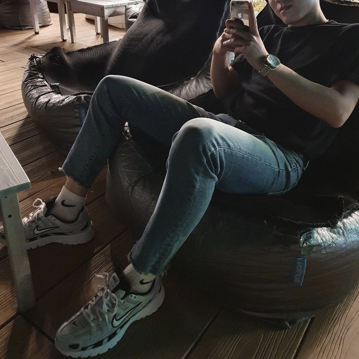 dhgorkd (@oh.sun.river) 님의 게시물 | KREAM