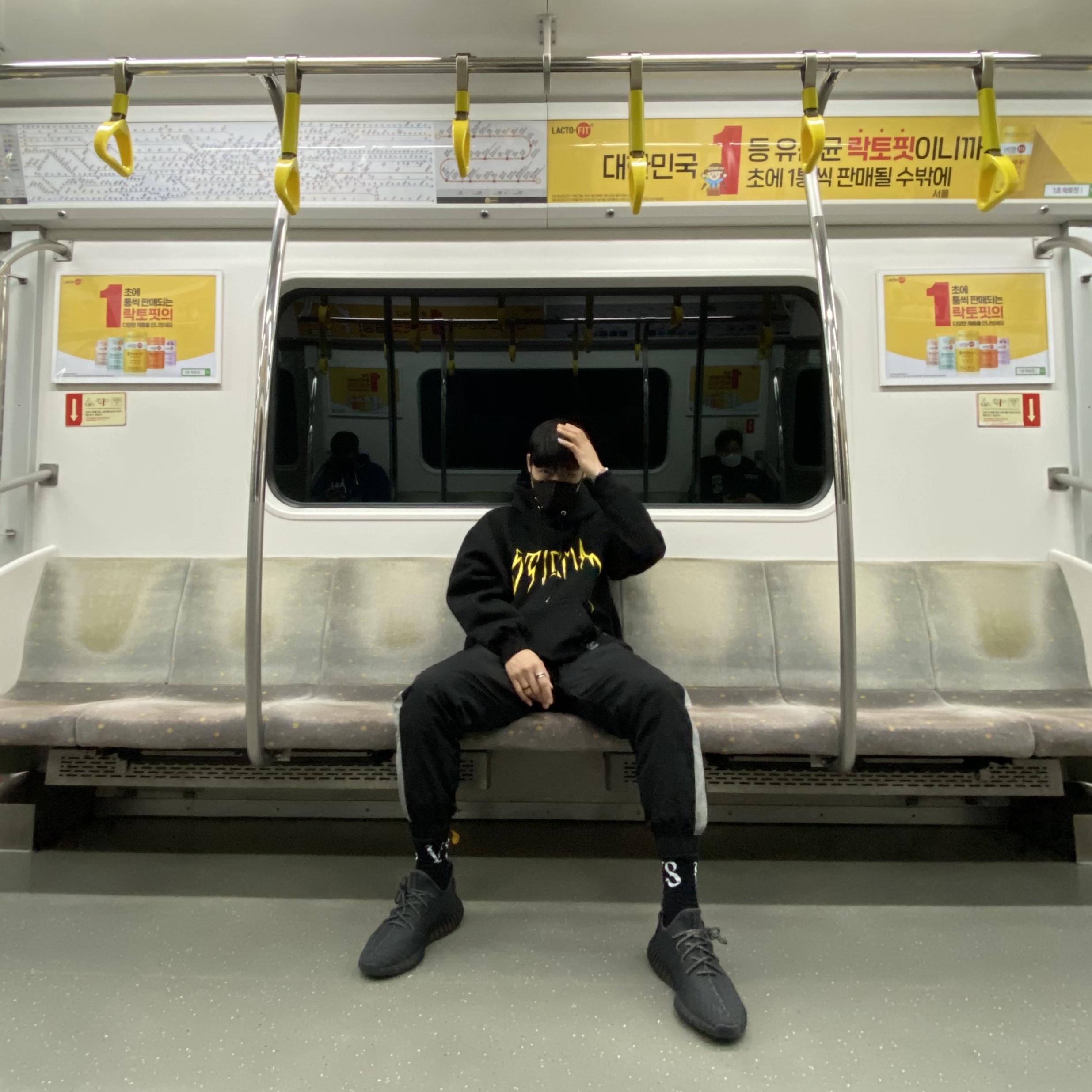 mikro92 (@mikro92) 님의 게시물 | KREAM