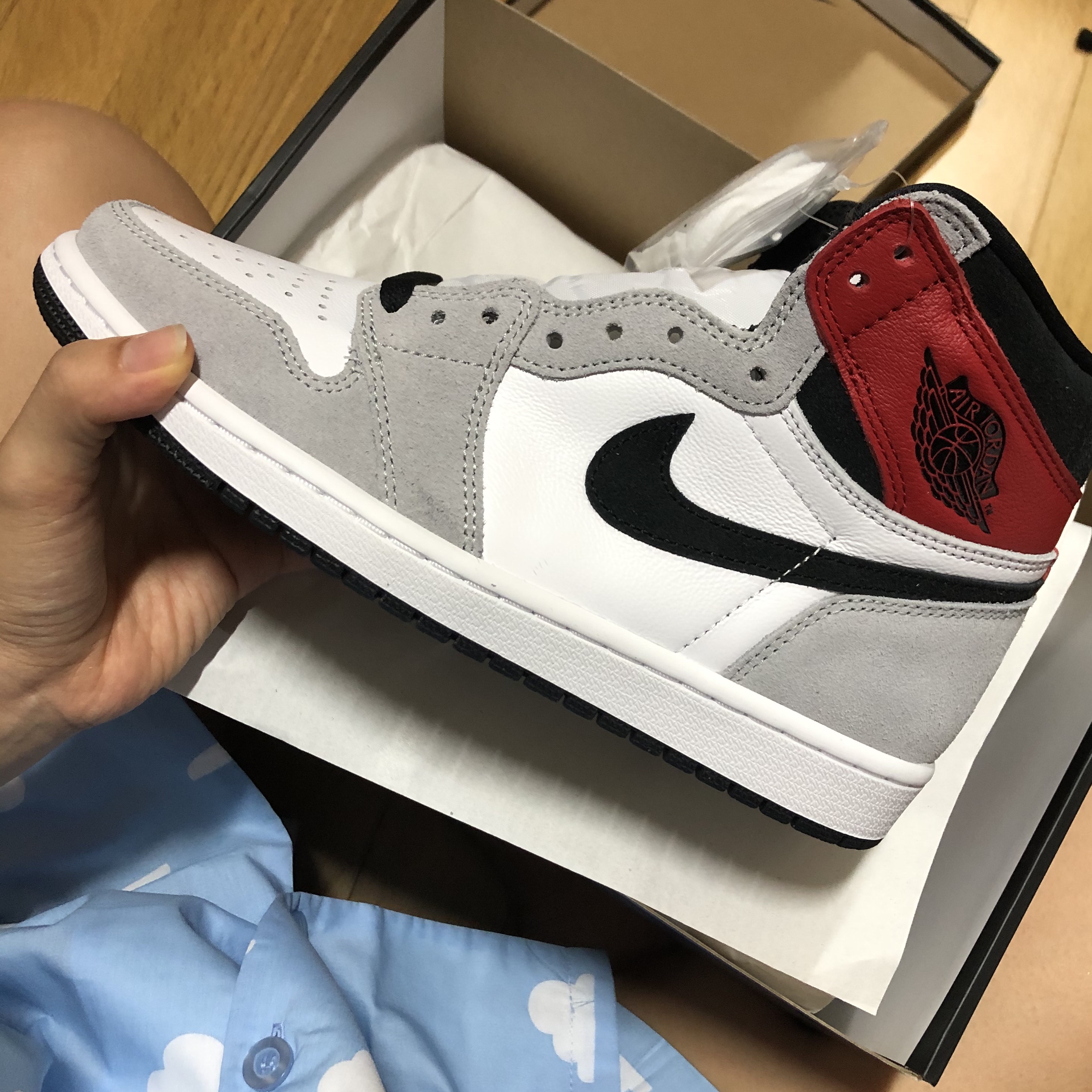 윤블 (@deb_lee) 님의 게시물 | KREAM