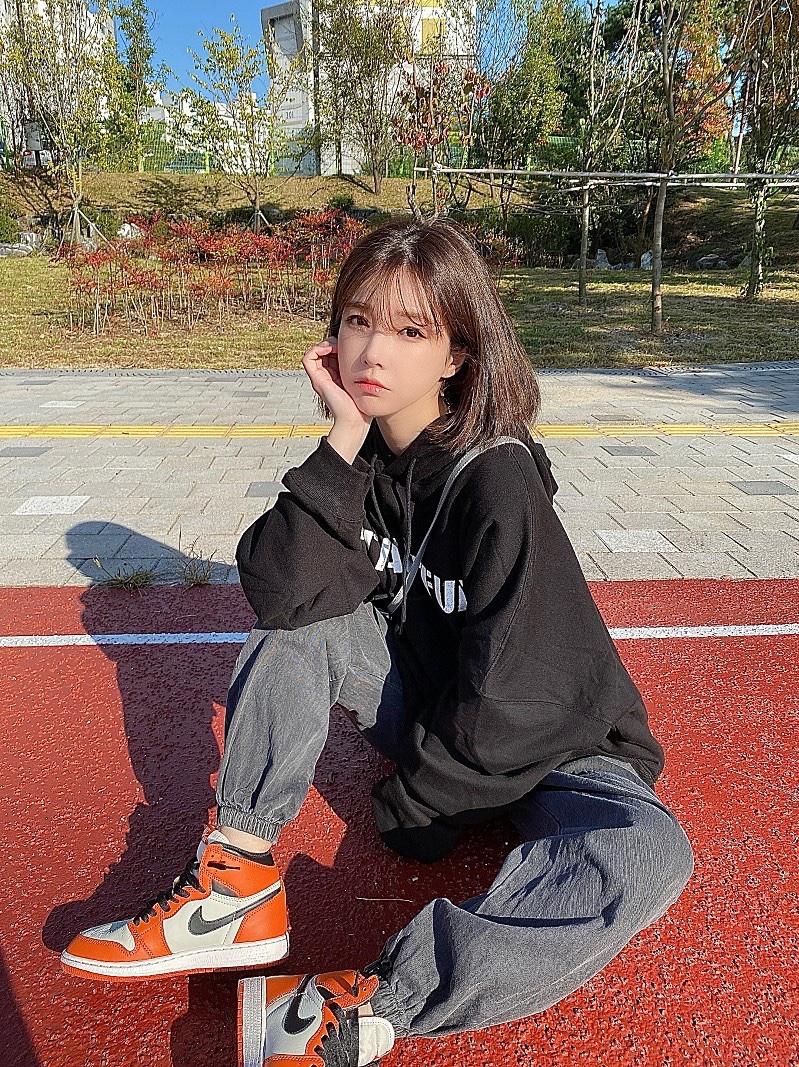 임채원 (@chaewon) 님의 게시물 | KREAM