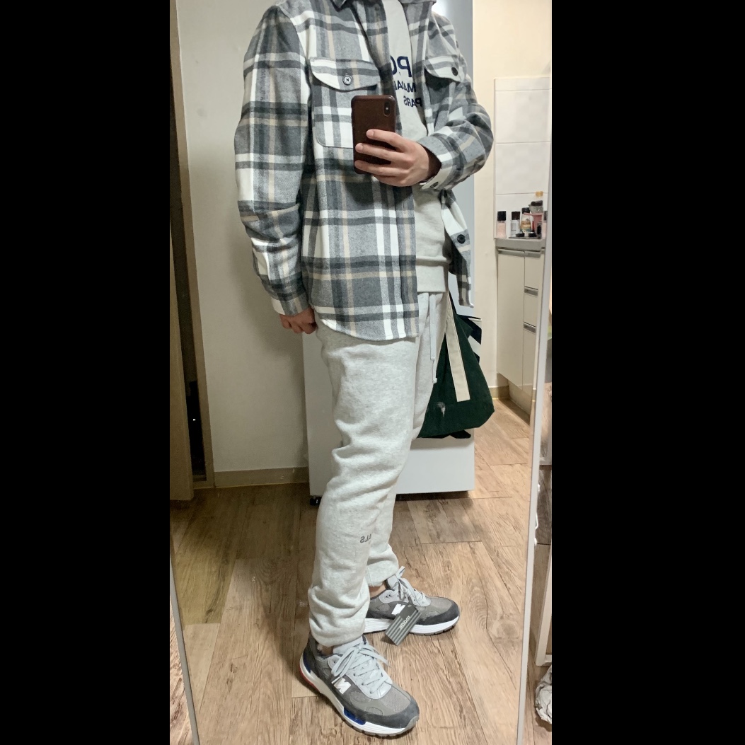 (@greatoms) 님의 게시물 | KREAM