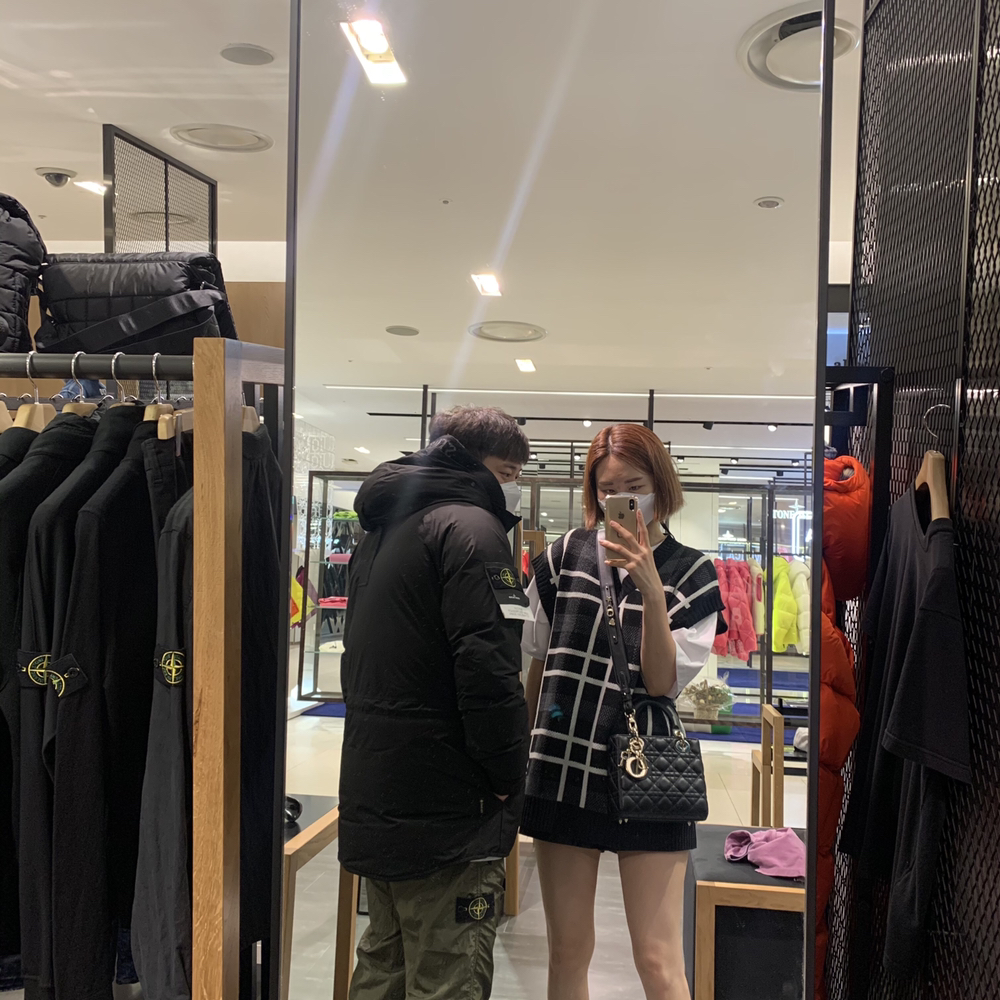 @gyu._.moddi (@gyu._.moddi) 님의 게시물 | KREAM