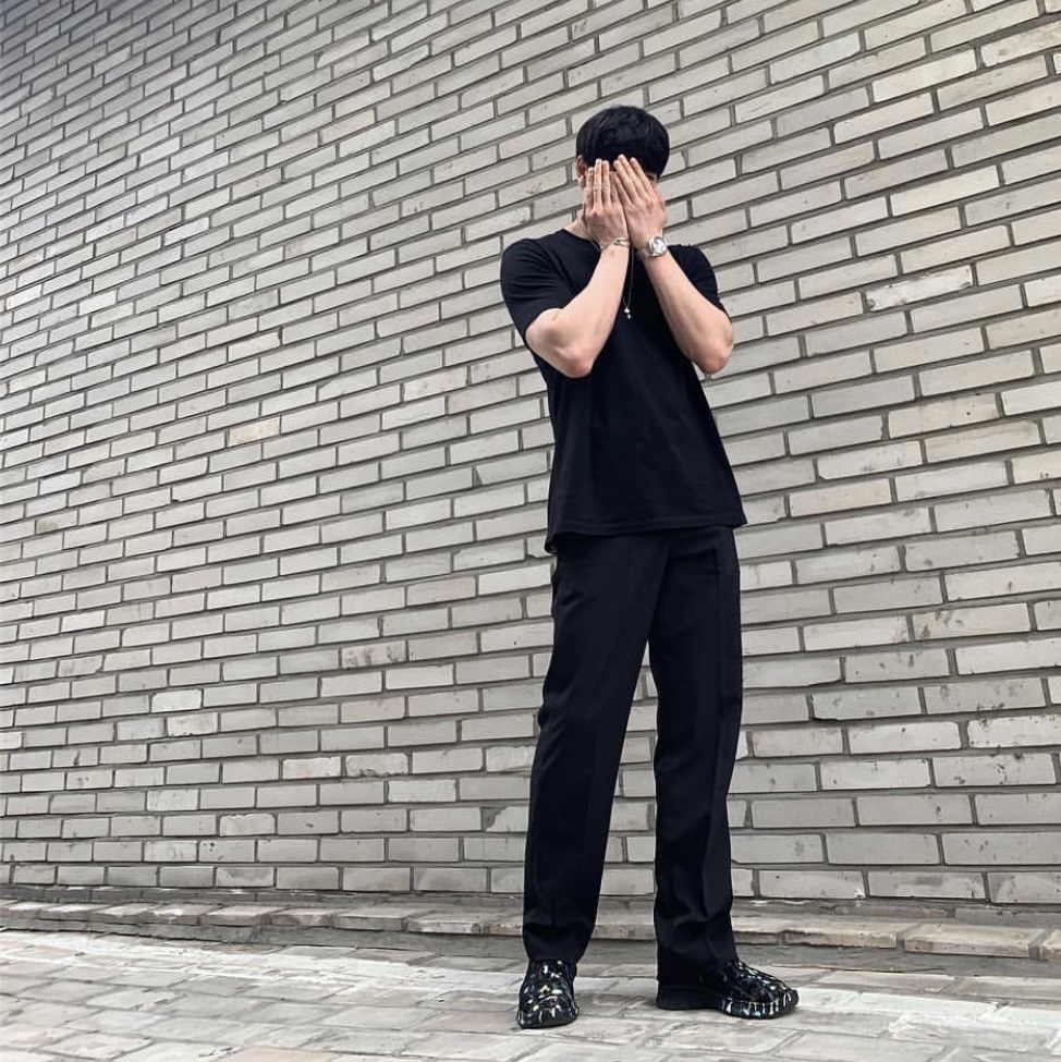 jjun1720 (@___jun) 님의 게시물 | KREAM