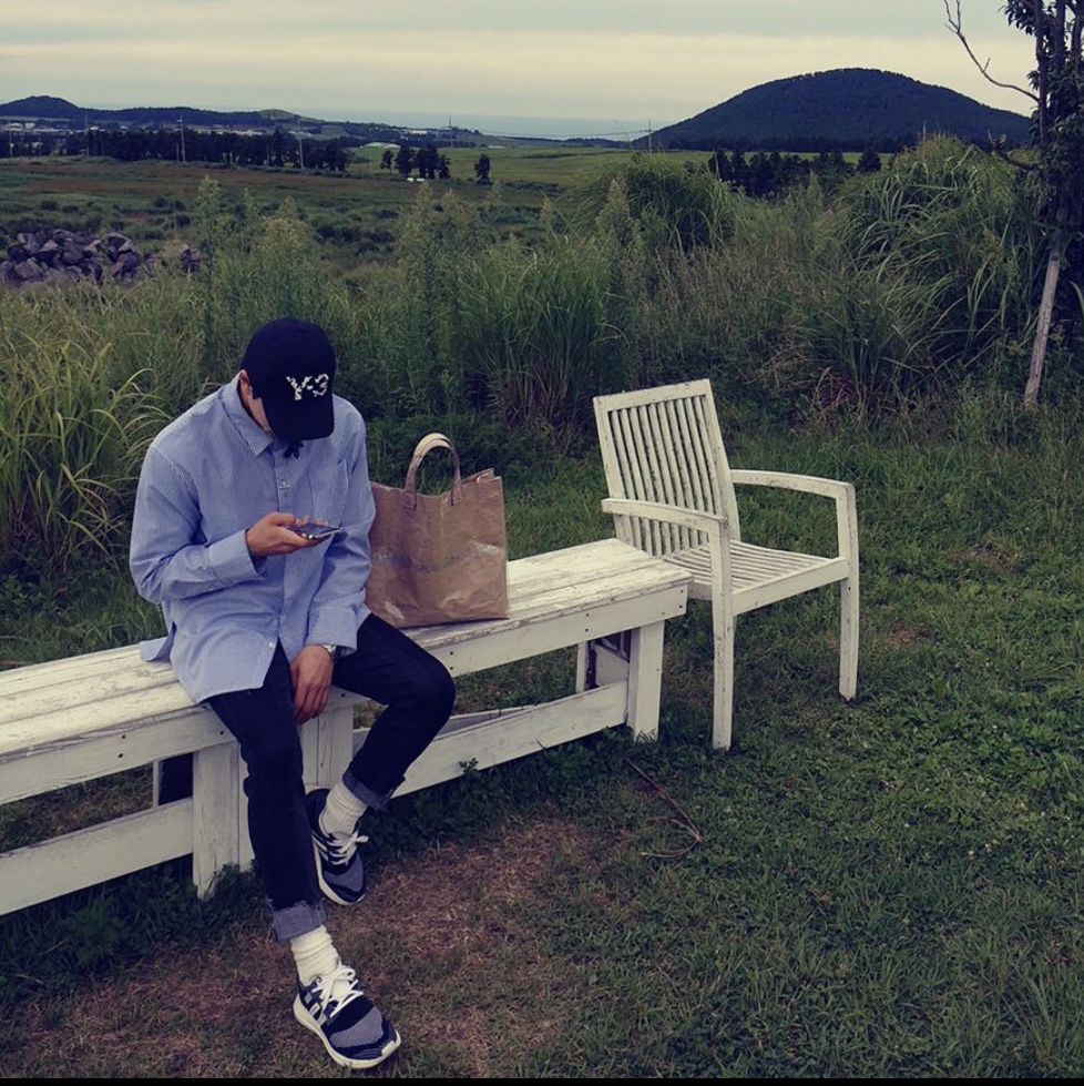 jjun1720 (@___jun) 님의 게시물 | KREAM