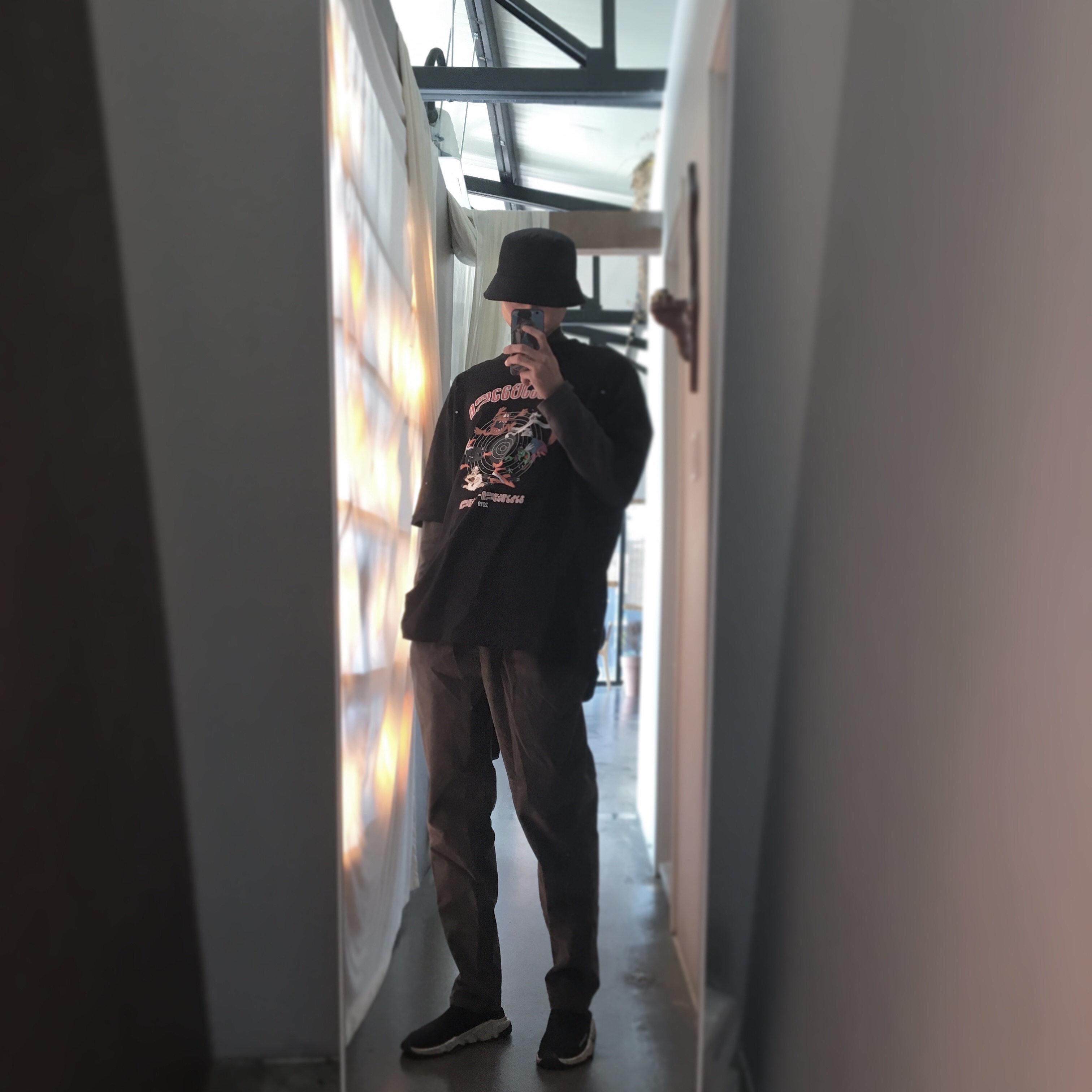 범이 (@hngbm) 님의 게시물 | KREAM