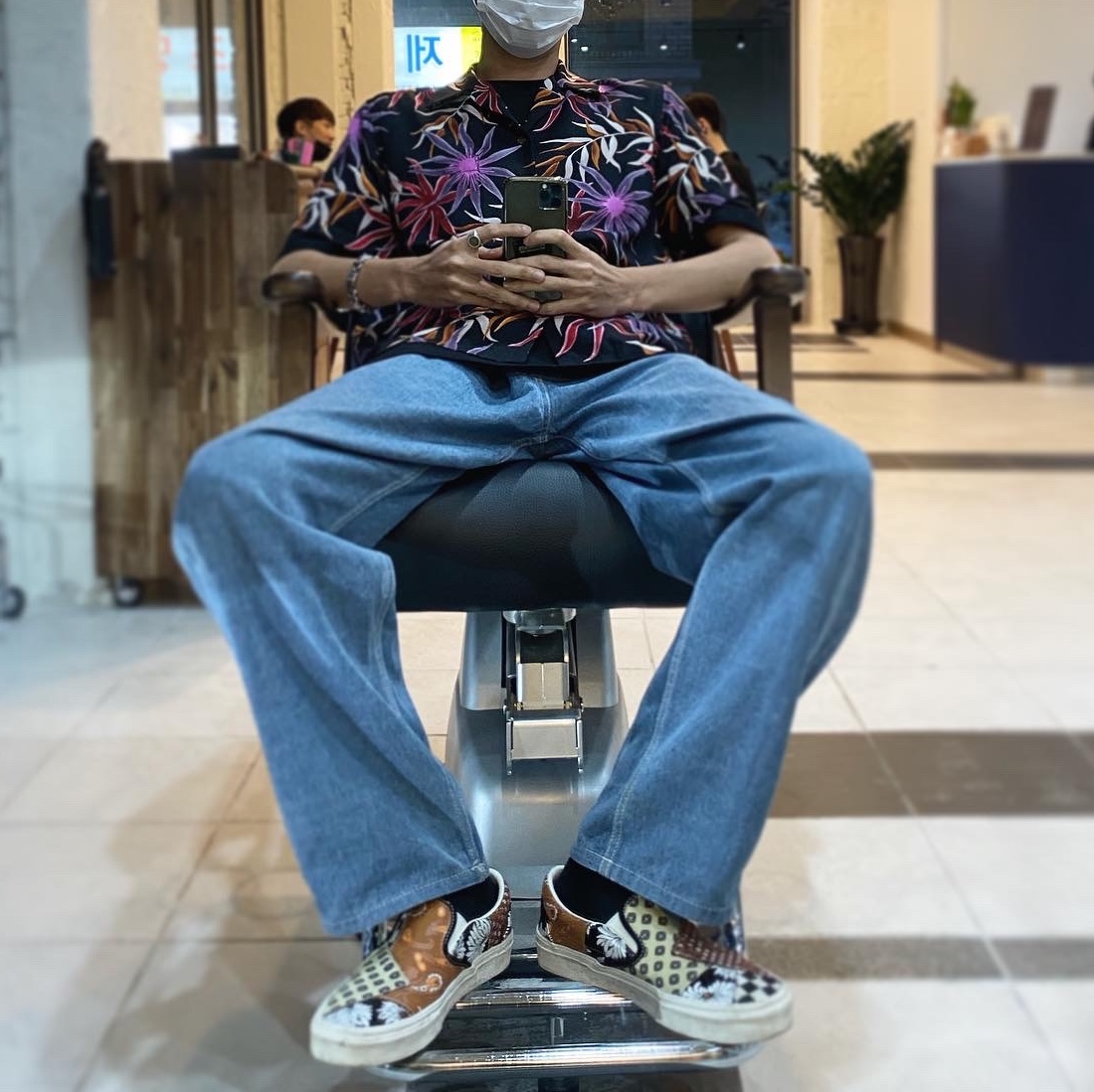 범이 (@hngbm) 님의 게시물 | KREAM