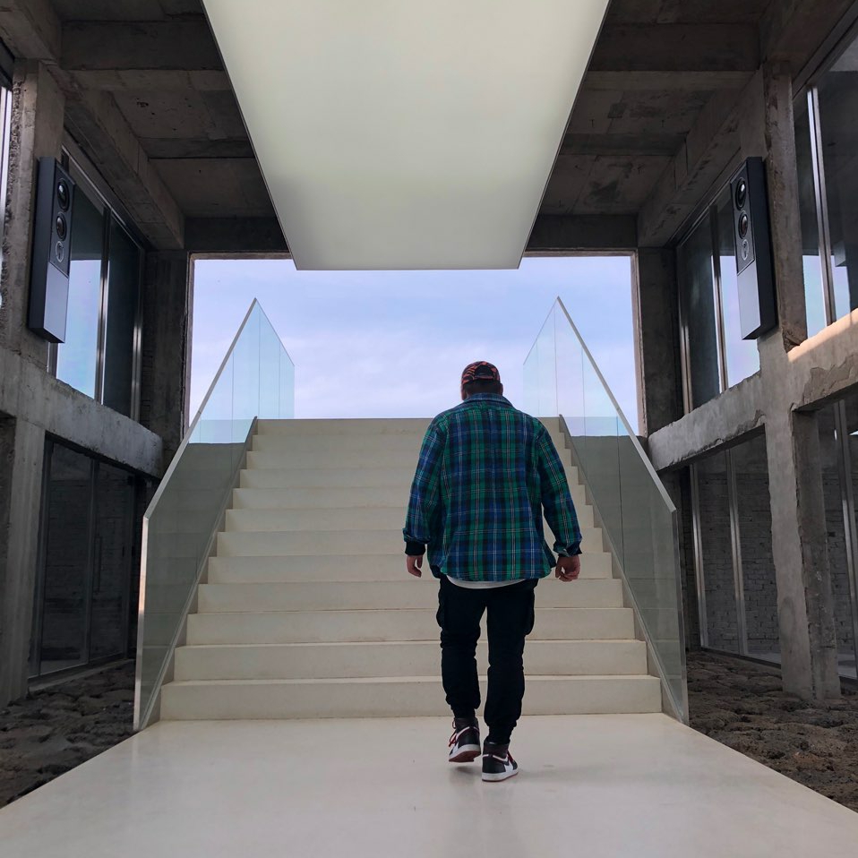 비니 (@habinss) 님의 게시물 | KREAM