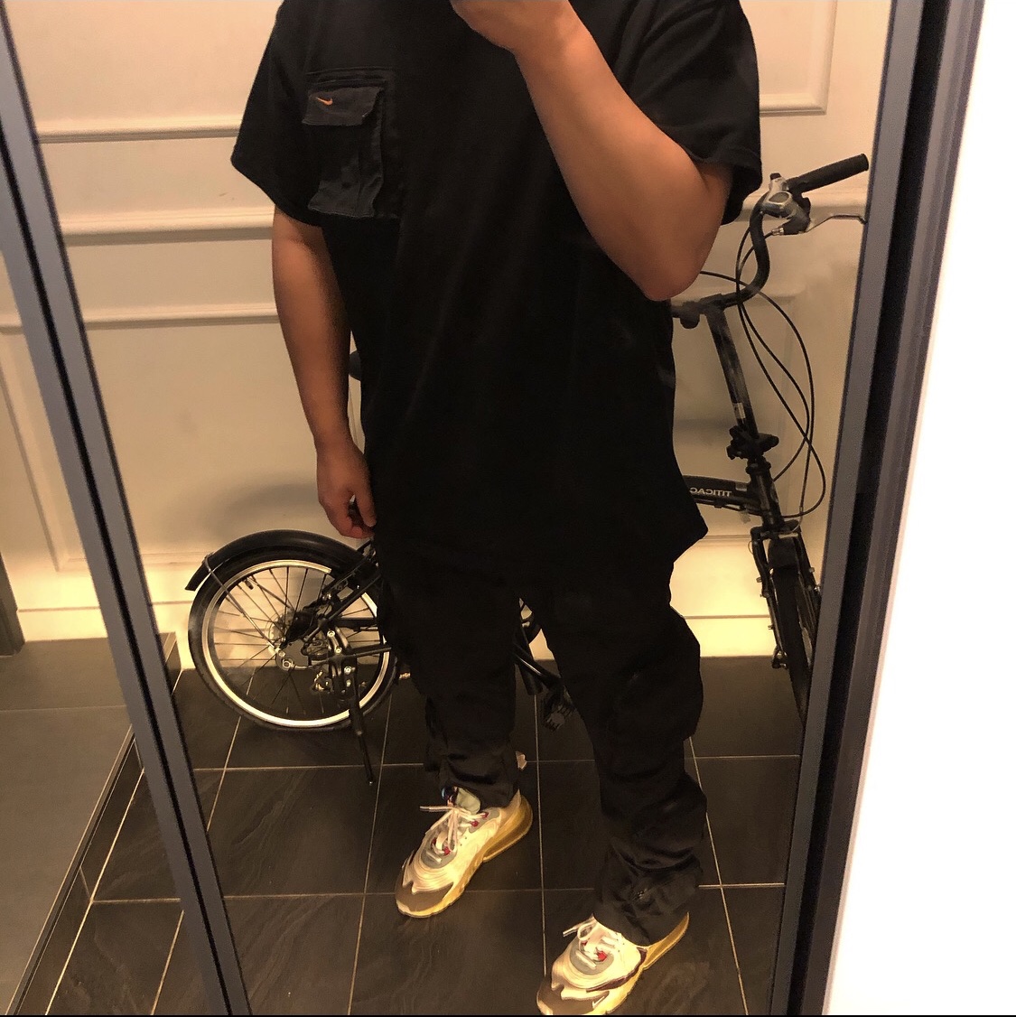 나코탭매니아 (@yzyzyz) 님의 게시물 | KREAM