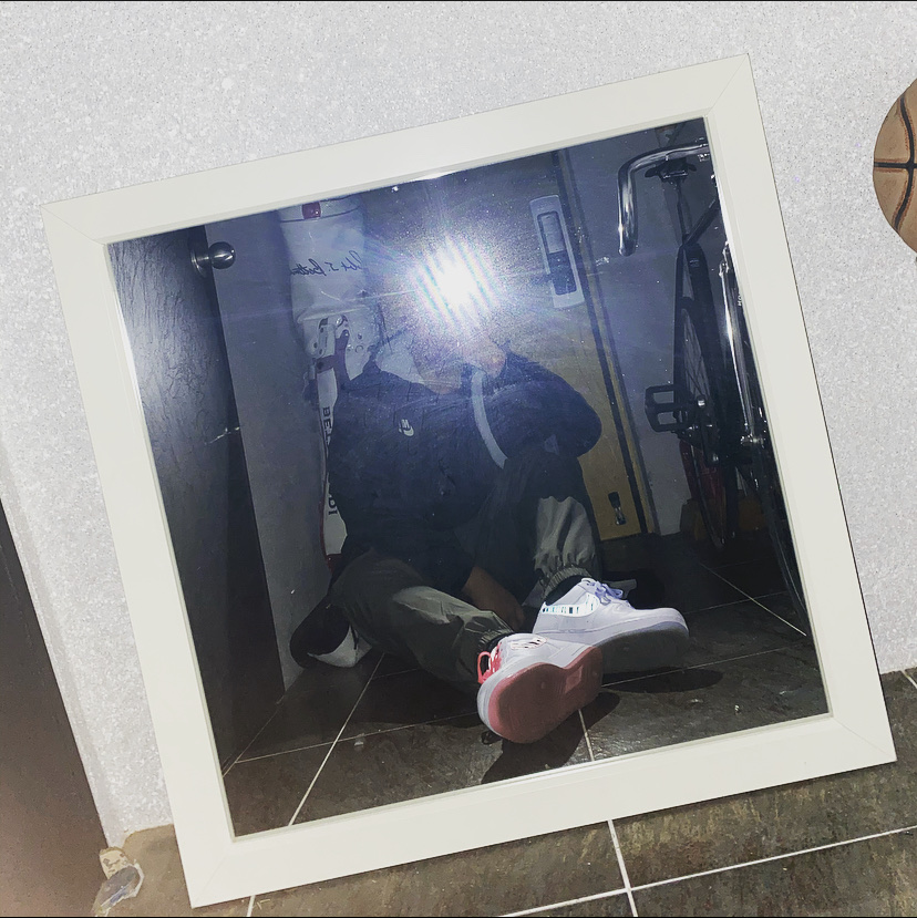 @off_s.j04 (@off_s.j04) 님의 게시물 | KREAM