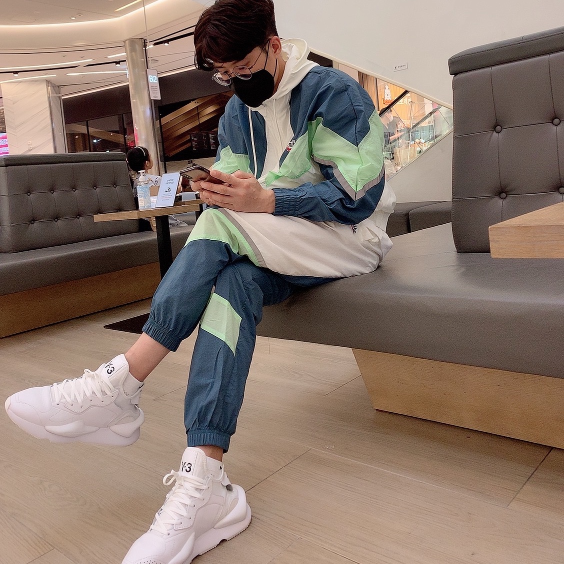 이지 어린이 (@dayfly) 님의 게시물 | KREAM