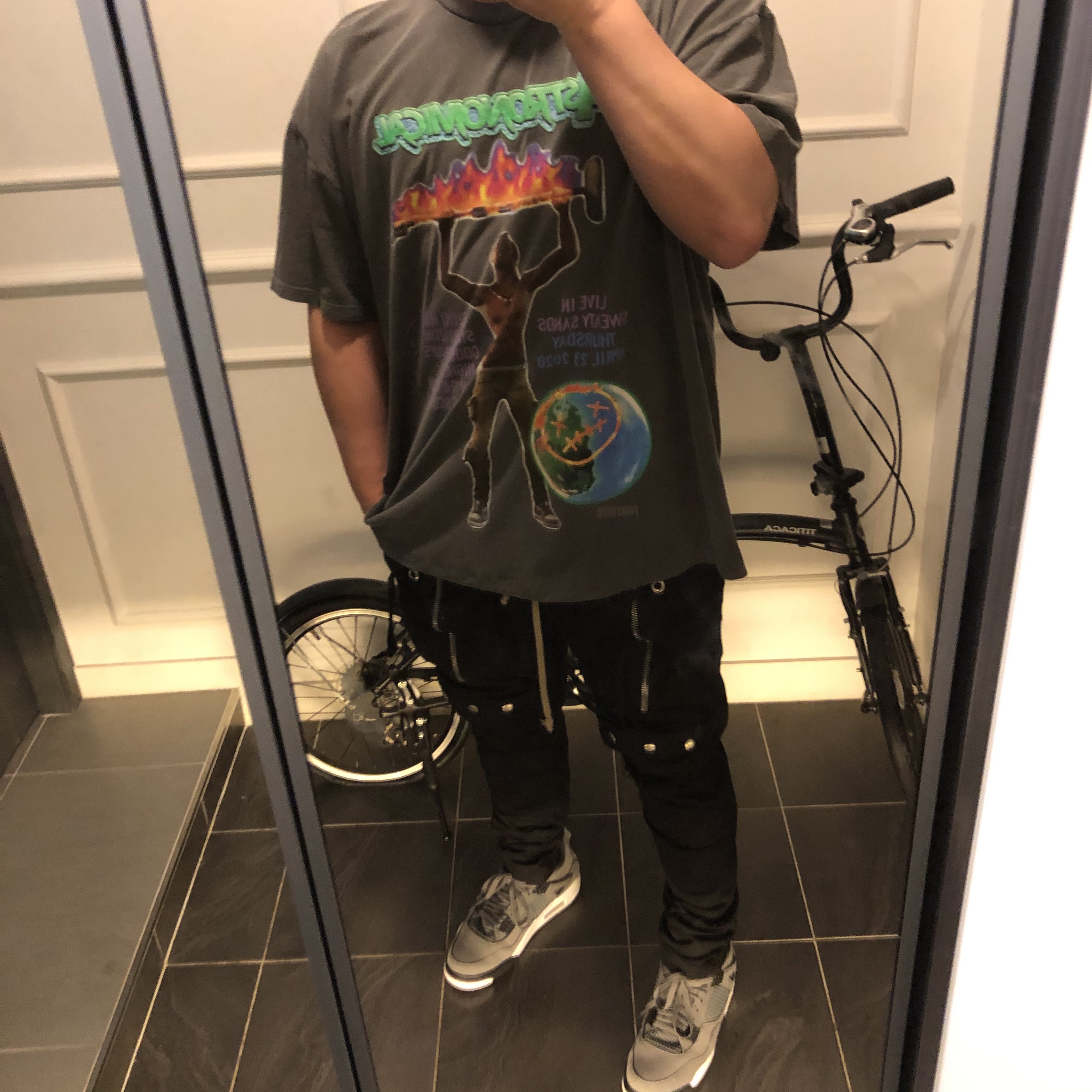 나코탭매니아 (@yzyzyz) 님의 게시물 | KREAM