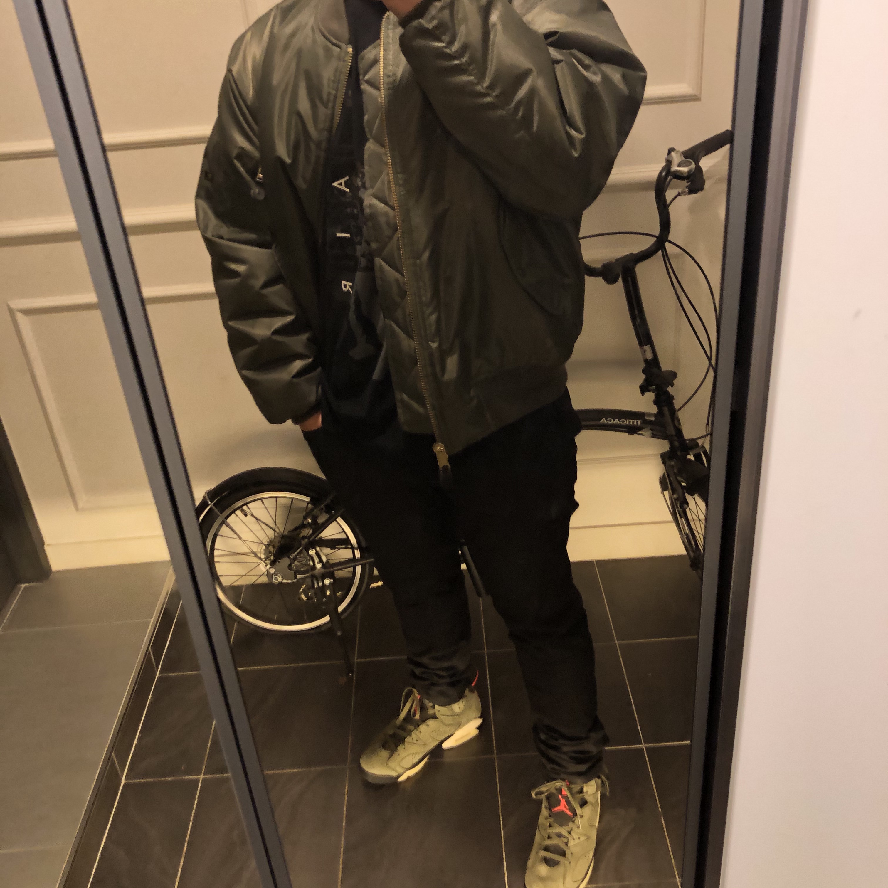 나코탭매니아 (@yzyzyz) 님의 게시물 | KREAM