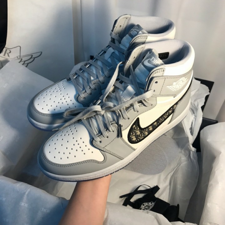 AJ1 (@shoeshoe) 님의 게시물 | KREAM