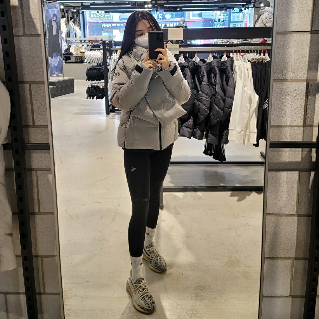 insta : solo... (@serapark) 님의 게시물 | KREAM