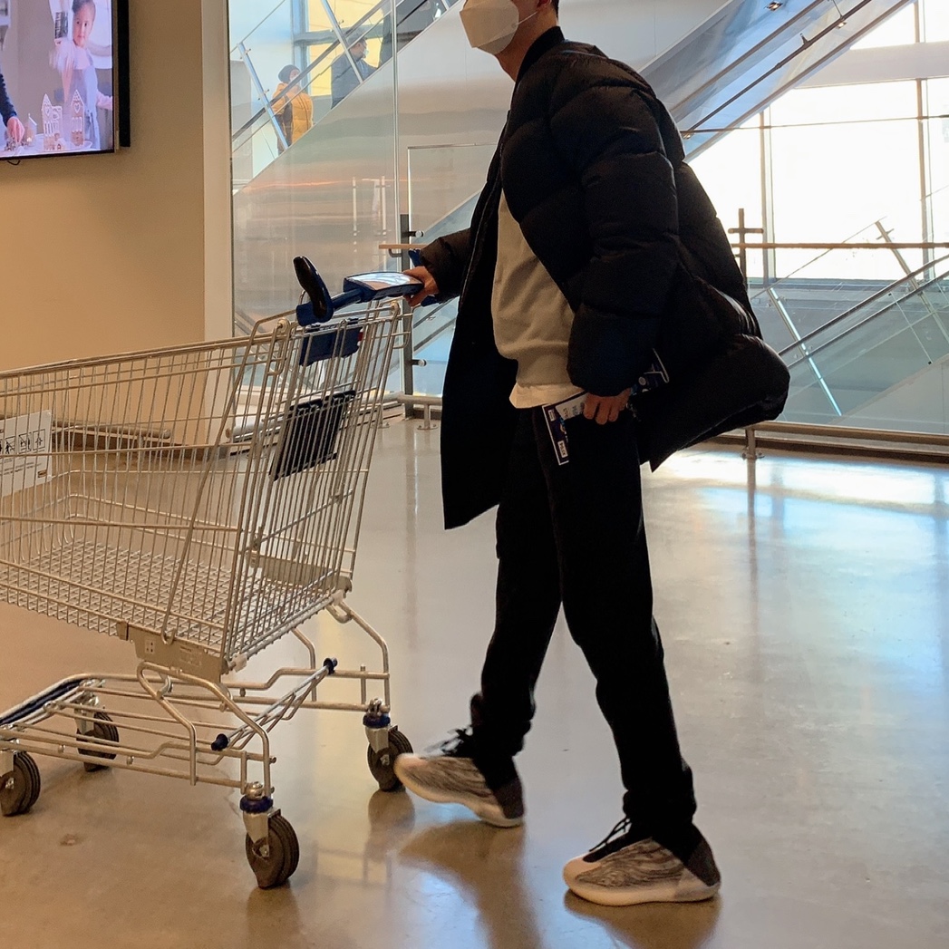 김개미 (@kimkaemi) 님의 게시물 | KREAM