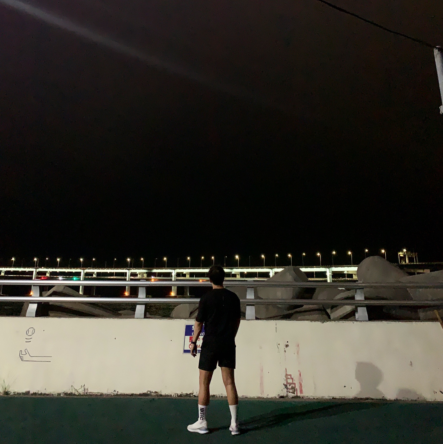 whdtjr1202 (@seok_iiiii) 님의 게시물 | KREAM