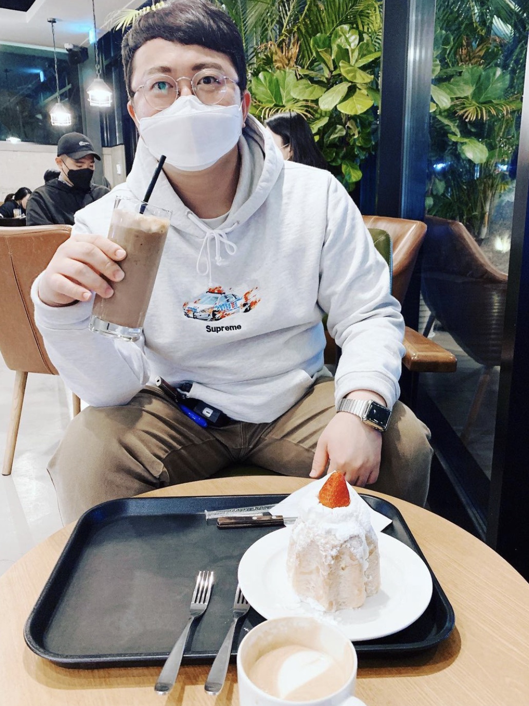 Won_n🔍 (@sungwon) 님의 게시물 | KREAM