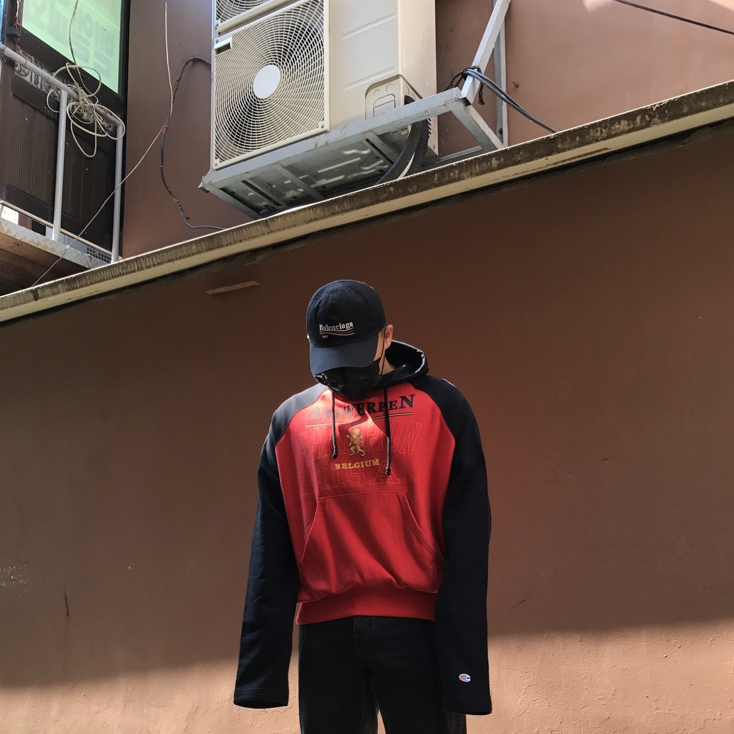 정섭킴 (@sub.kim_j) 님의 게시물 | KREAM