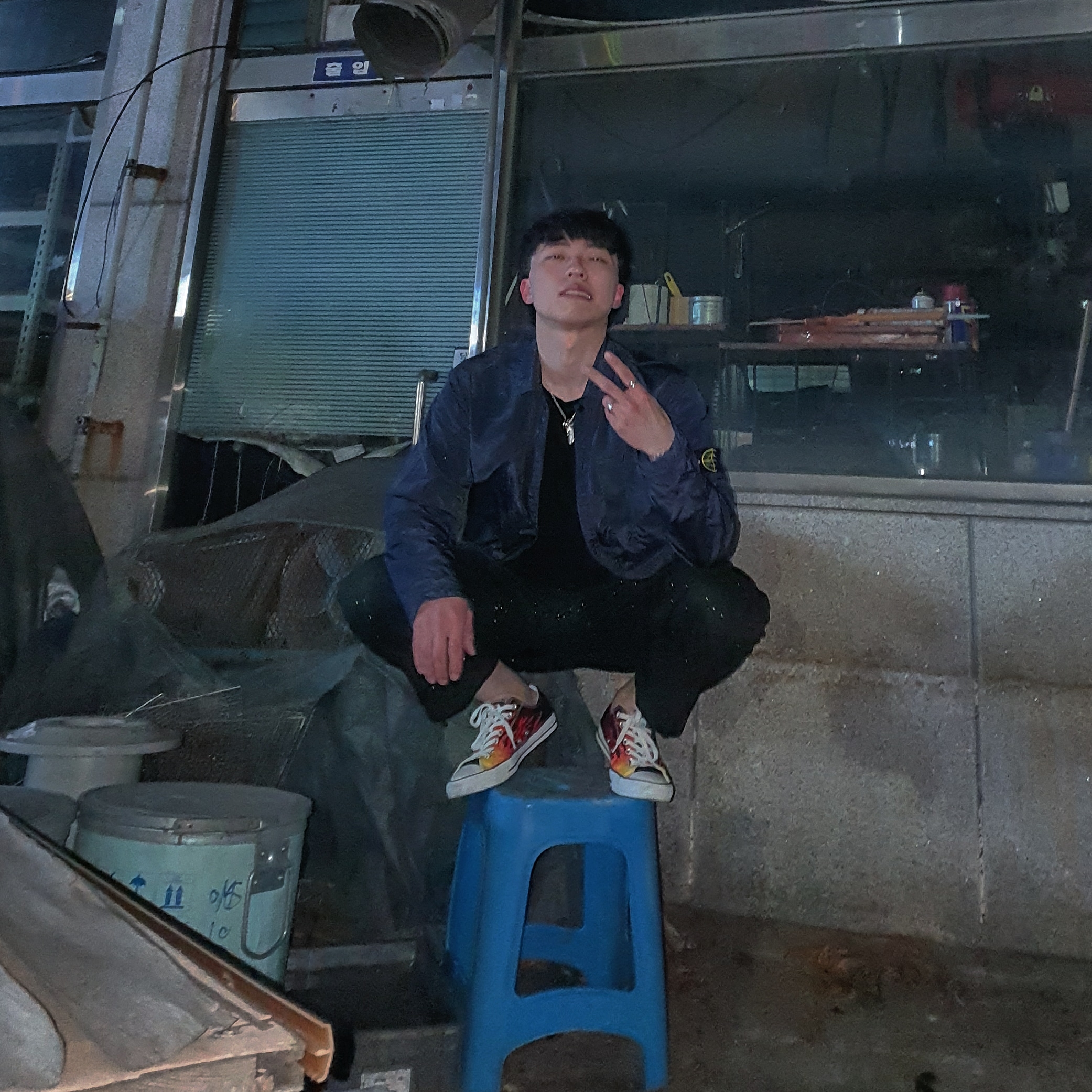 조규현 (@gyeon_2y) 님의 게시물 | KREAM