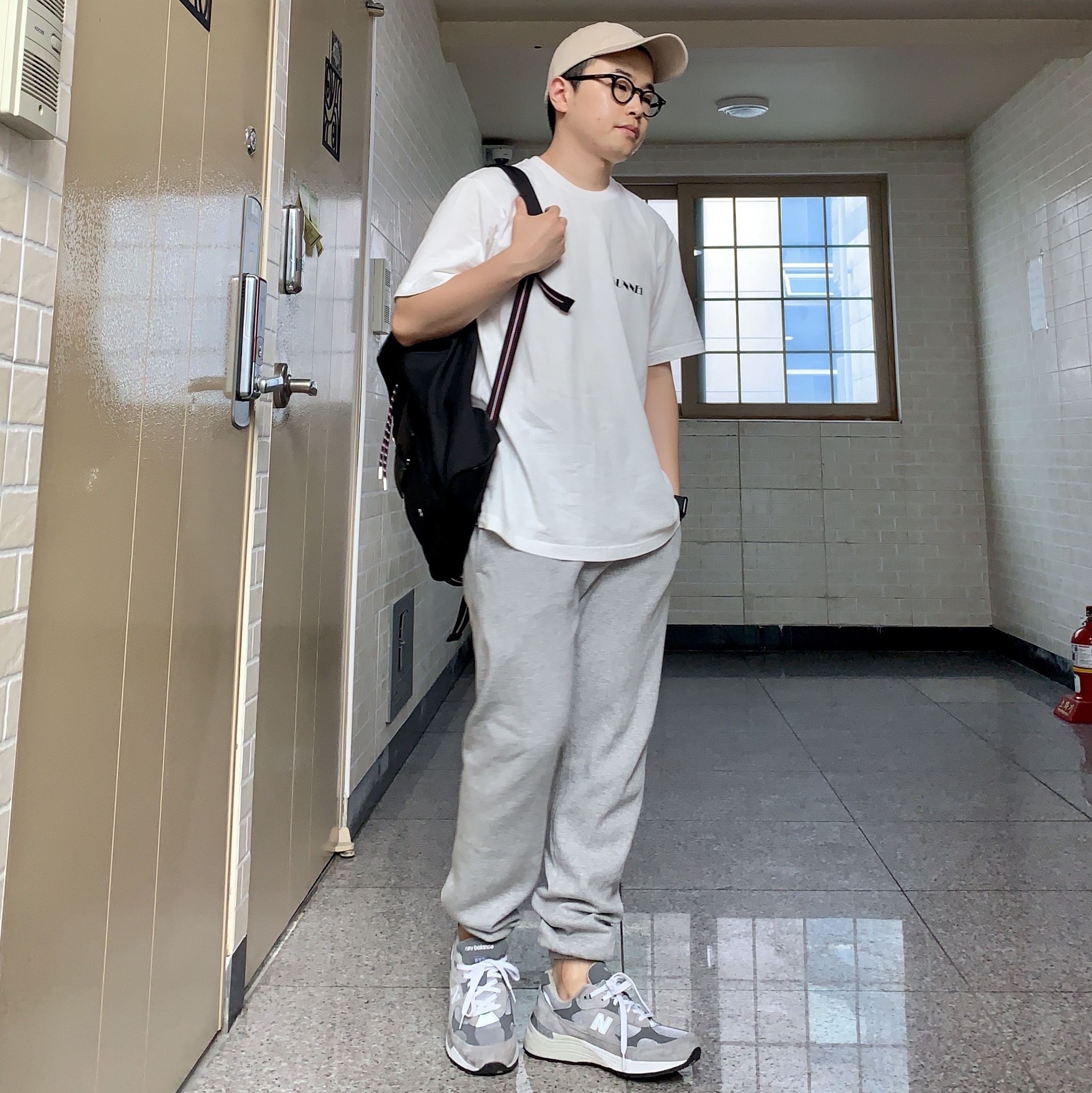 (@greatoms) 님의 게시물 | KREAM