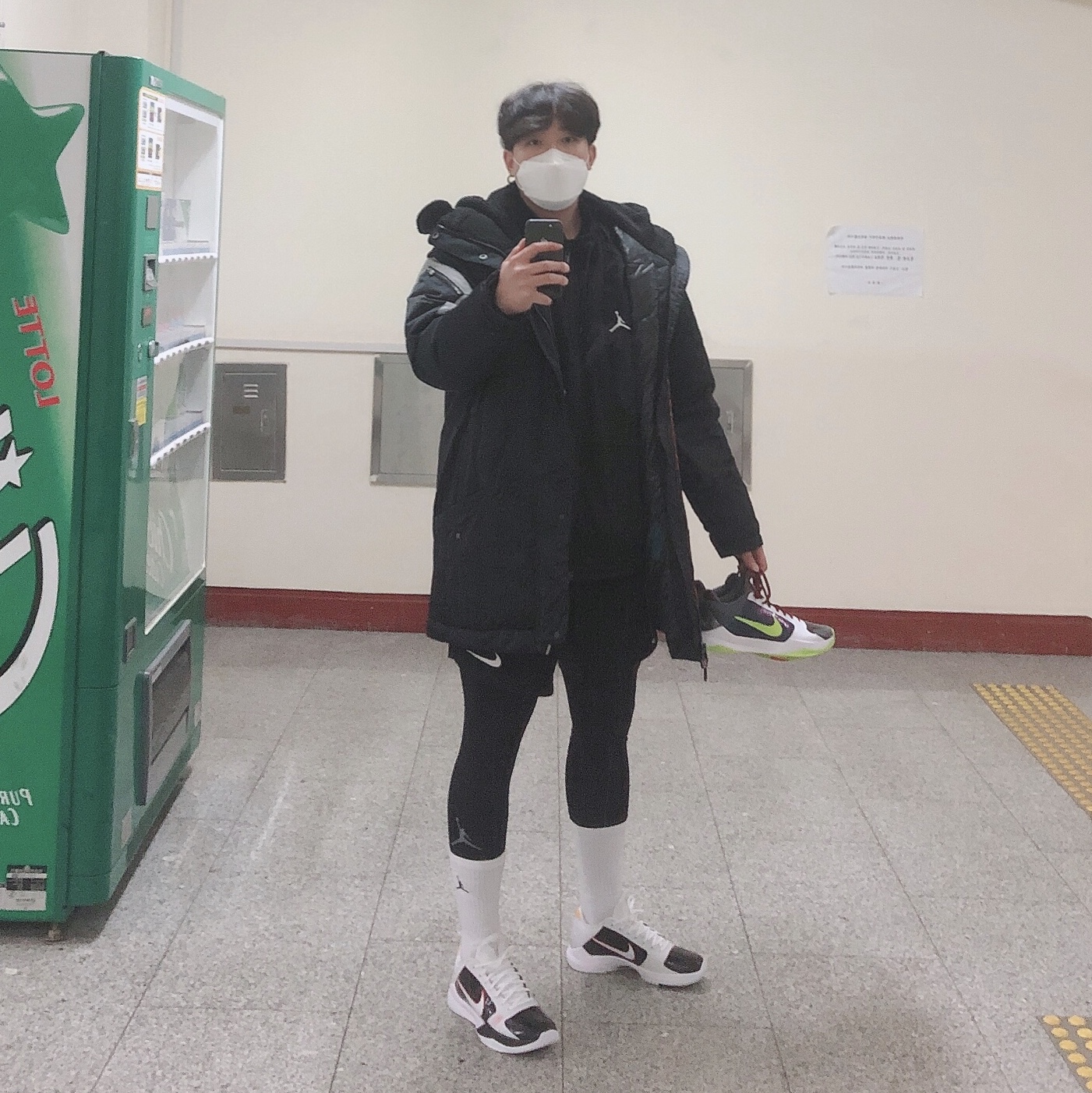 (@lebron) 님의 게시물 | KREAM