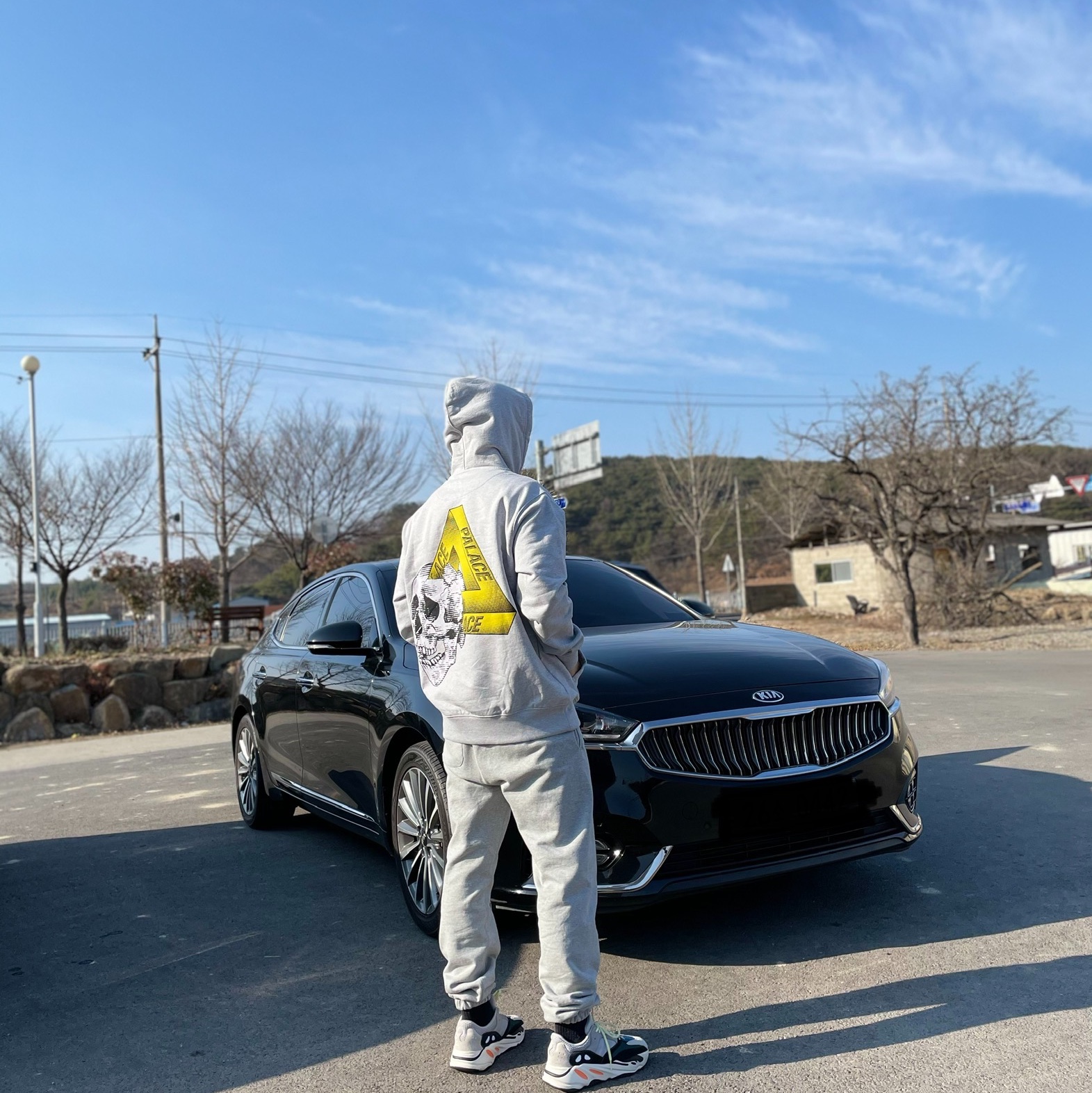 (@off_white) 님의 게시물 | KREAM